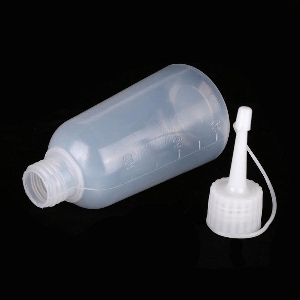 Squeeze Bottle with Cap, Plastic Ketchup Bottle 100ml Sauces Container Multifunctional Storage Bottle, Condiment Bottle Kitchen Gadgets(red)