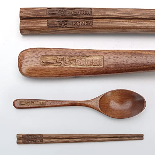 shiningsoul 4 PCS 一樂 Ramen Bowl Set - 60 OZ/ 1.8 QT Large Ceramic Bowls + Wooden Spoon & Chopsticks + Bowl Mat - 8" Big Salad Bowl, Dishwasher & Microwave Safe - Great Gift Idea For Anime Fans