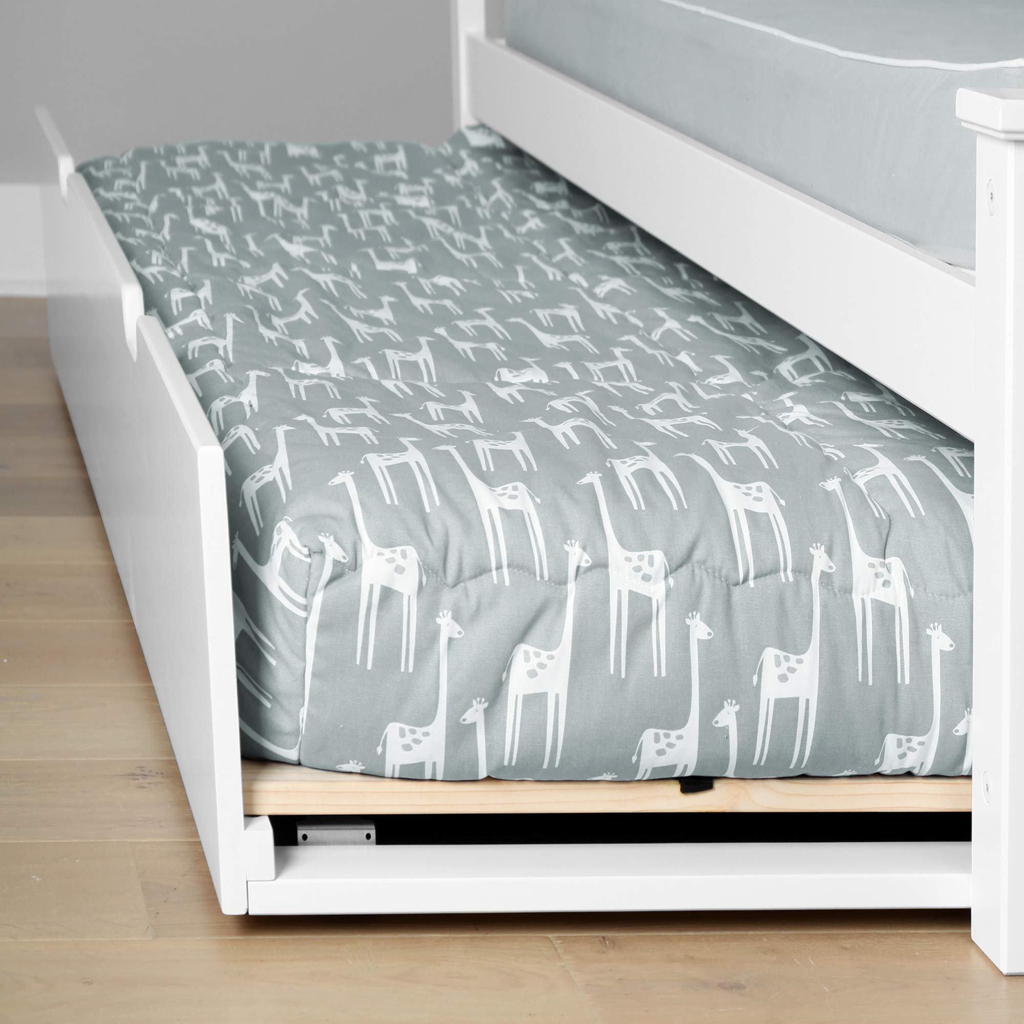 Max & Lily Full Bed, Wood Bed Frame with Headboard For Kids with Trundle, Slatted, White