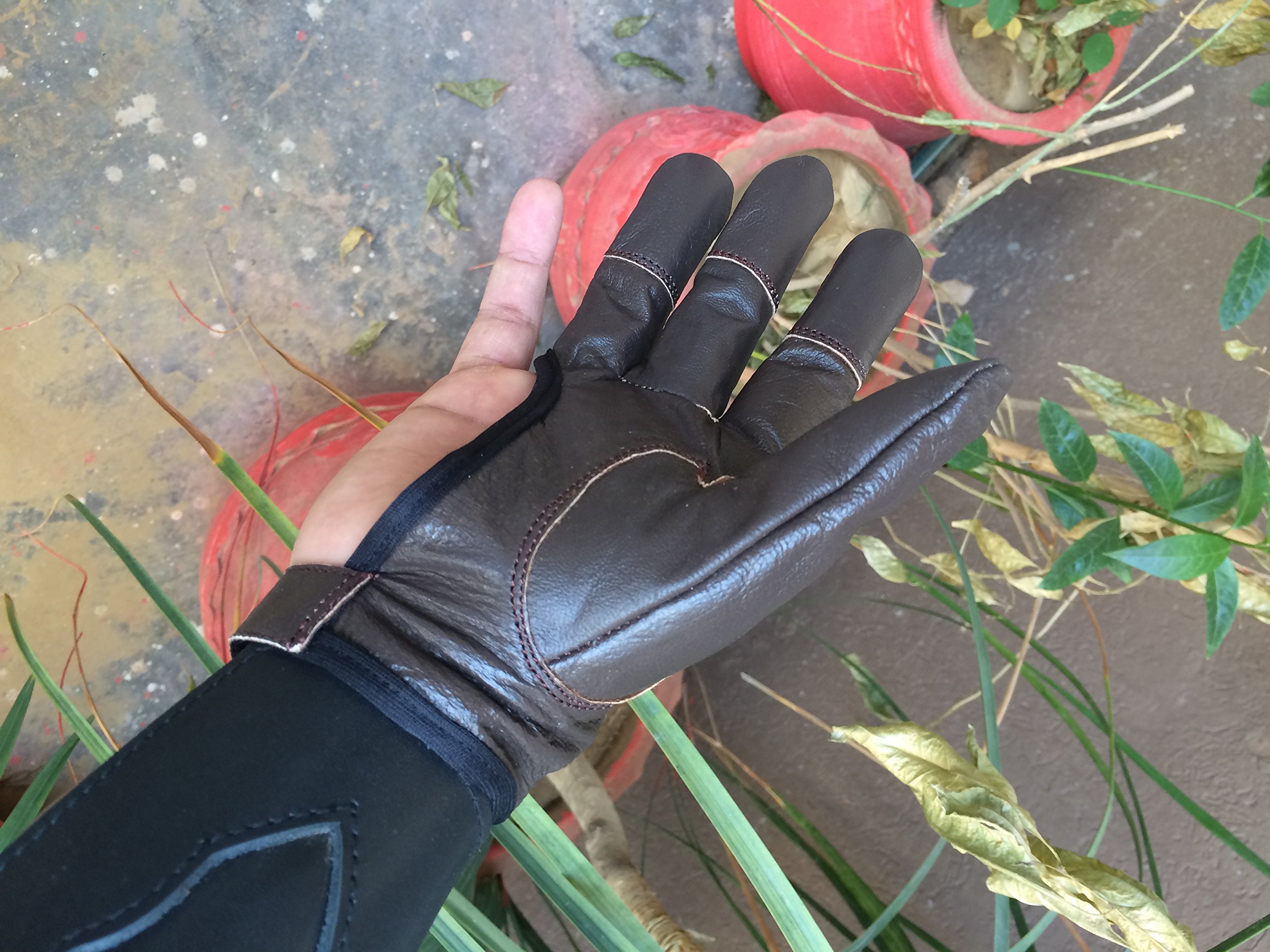Traditional Archery Shooting Leather Glove Glove 100% Real Leather (Choclate Brown, Medium, Right Hand Wear)