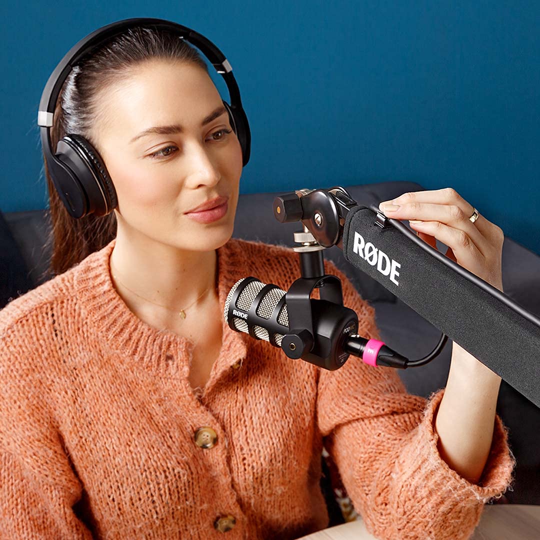 Rode PSA1+ Pro Studio Boom Arm for Podcasting and Streaming with Gator Microphone Pop Filter and StreamEye Polishing Cloth