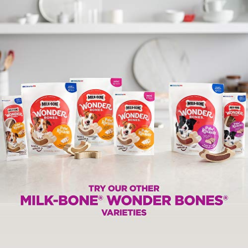 Milk-Bone Wonder Bones Long Lasting Dog Treats, Real Beef, 7 Small/Medium Paw Rockers