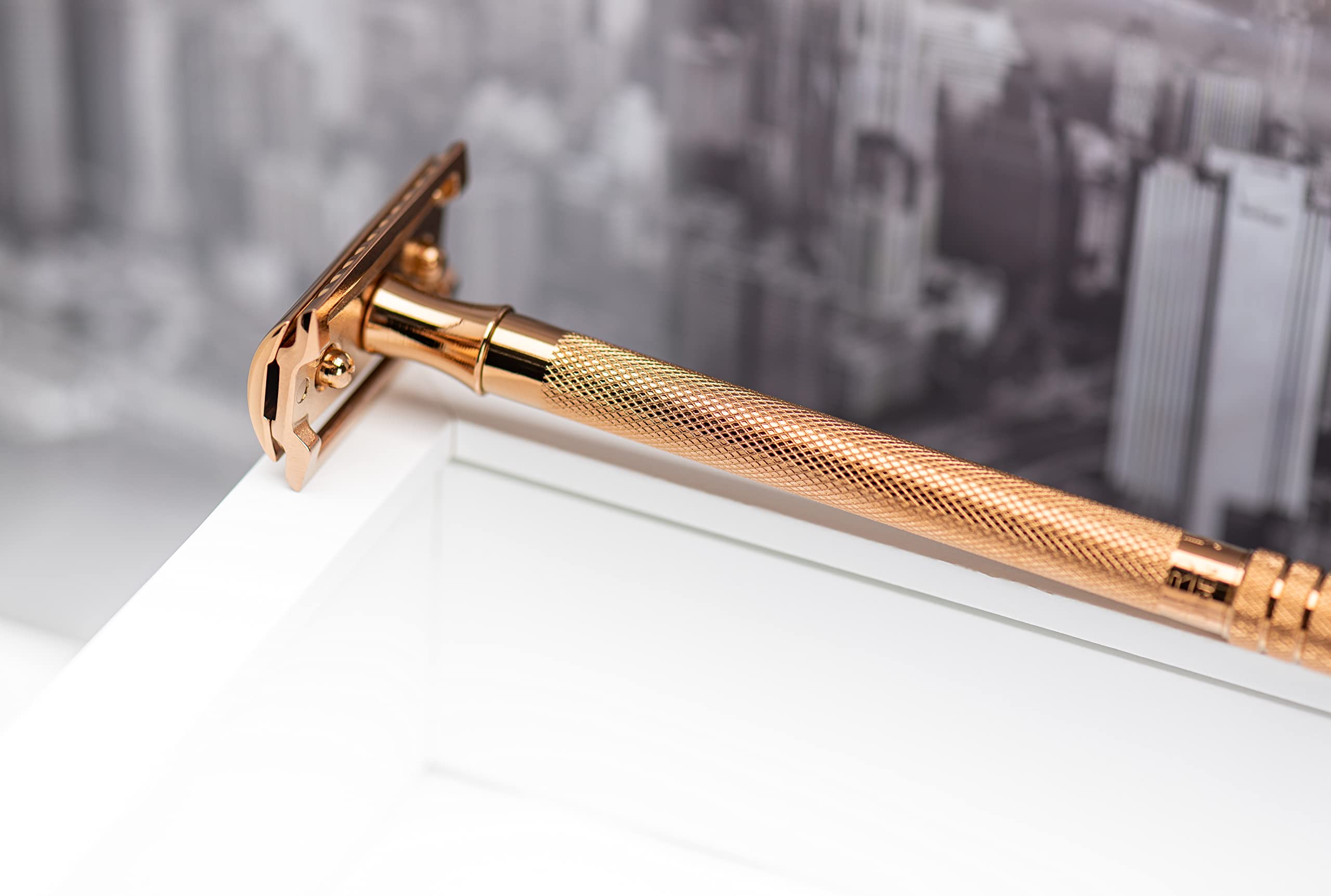Merkur Merkur Double Edge Safety Razor, Straight Cut, Double Extra Long Handle, Gold, 1 ct.