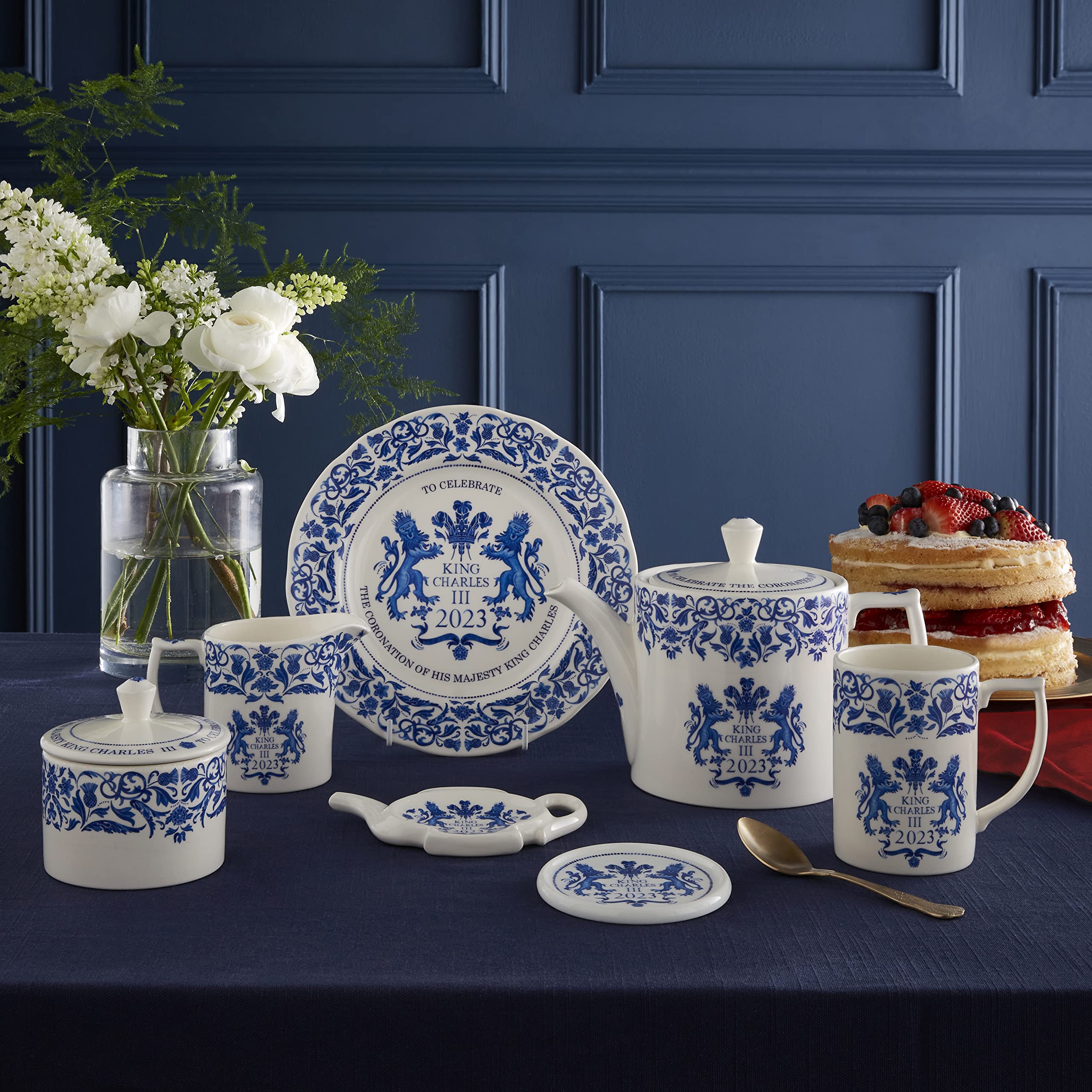Spode King Charles III Coronation Commemorative Plate Commemorative Memorabilia, Souvenirs, or Gift | Home Decoration | Dishwasher and Microwave Safe | Made in England