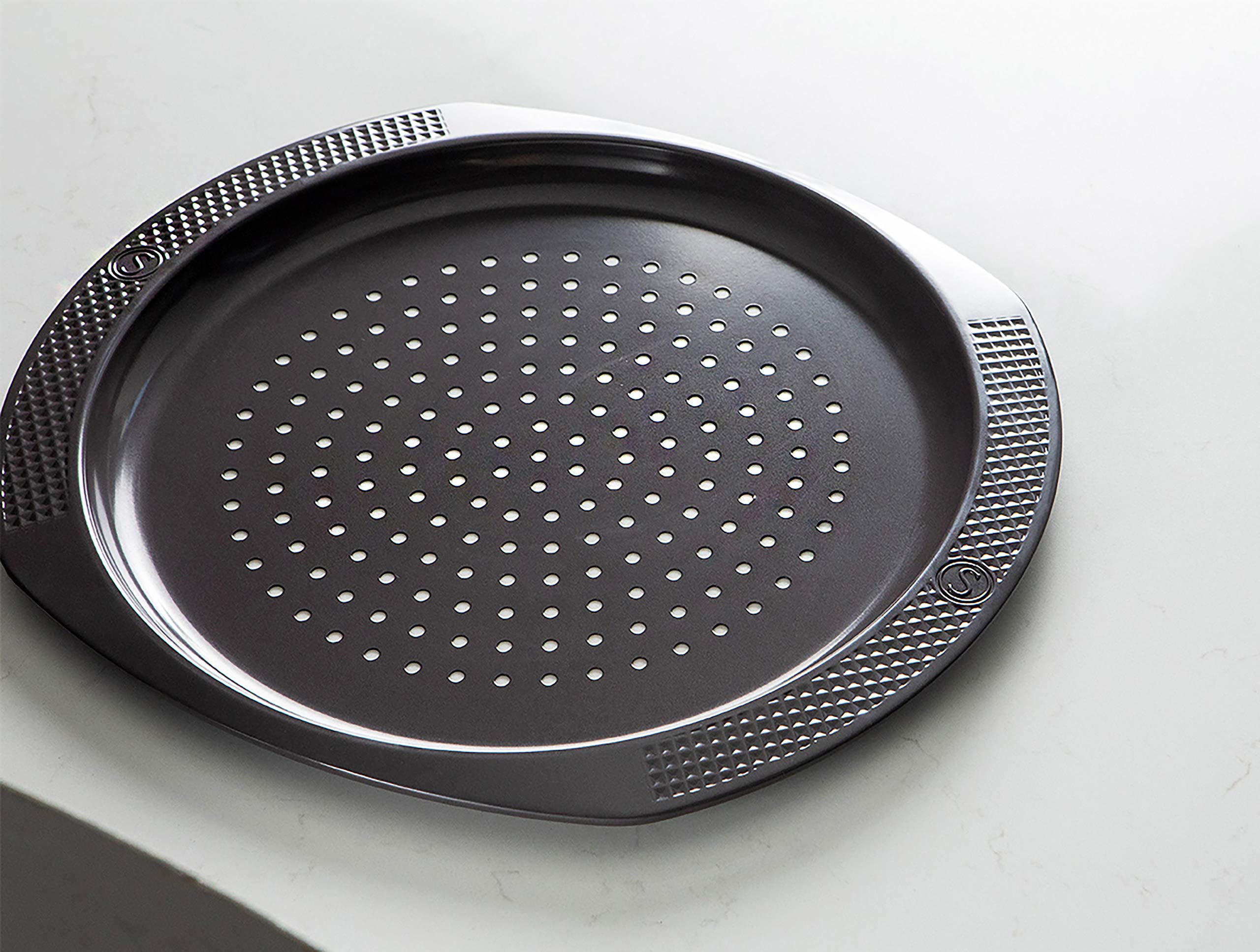 SAVEUR SELECTS 12-Inch Pizza Pan, Non-stick, Warp-resistant Carbon Steel, Dishwasher Safe, Artisan Bakeware Series