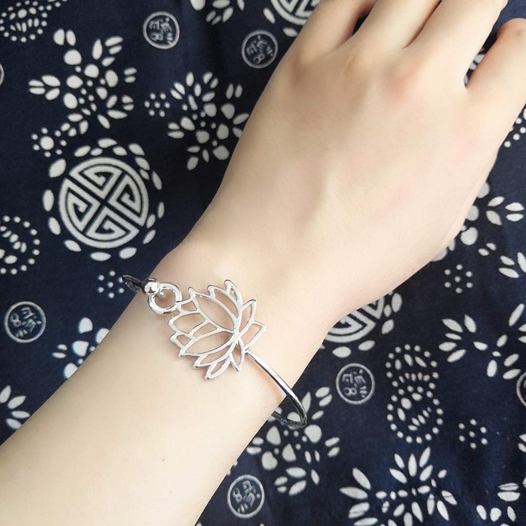 NOUMANDA Summer Style Pretty Lotus Flower Easy Open Hook Bracelet Bangle (gold)
