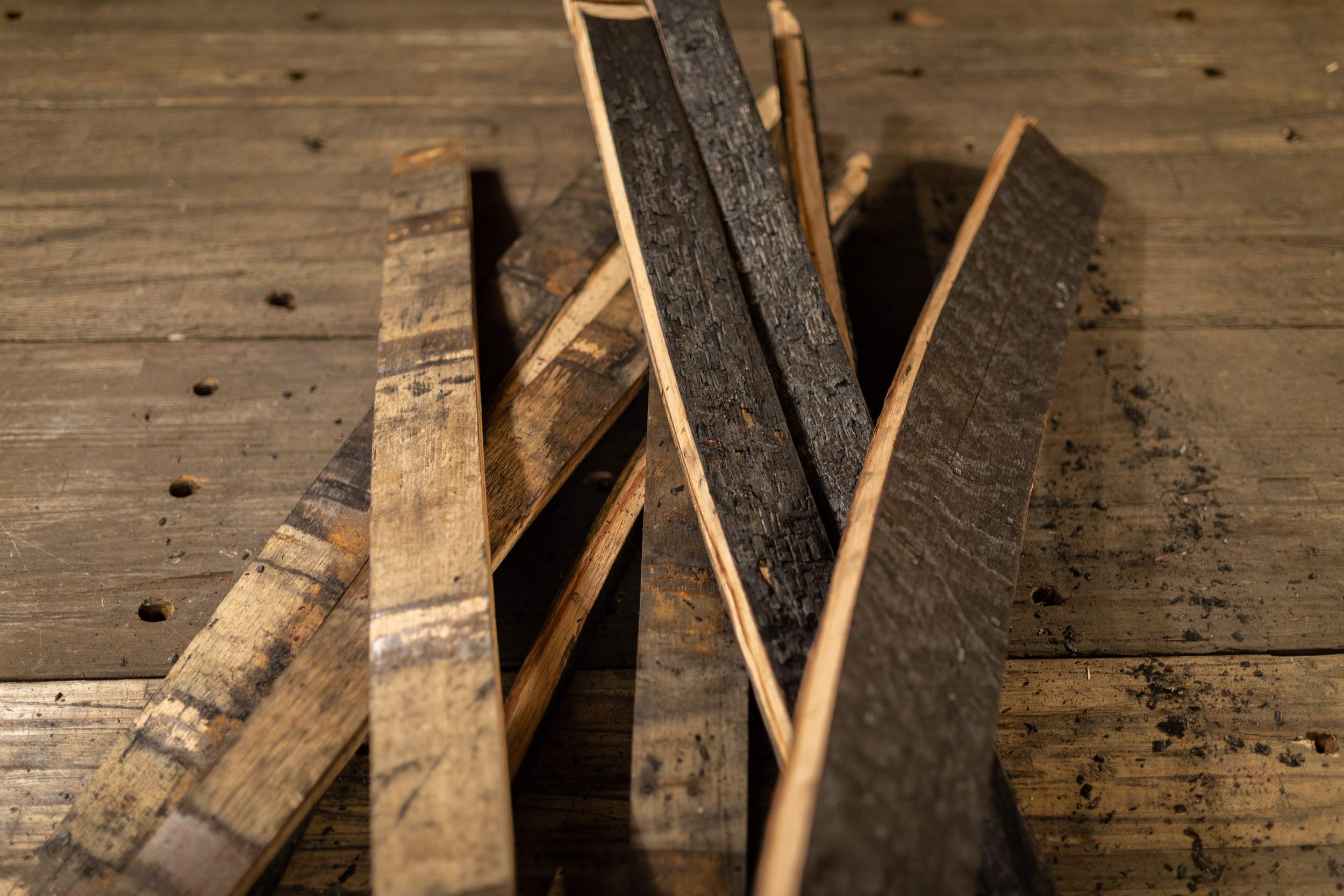 Midwest Barrel Company Full Set Authentic Bourbon/Whiskey Oak Barrel Staves, Set of 25 Staves