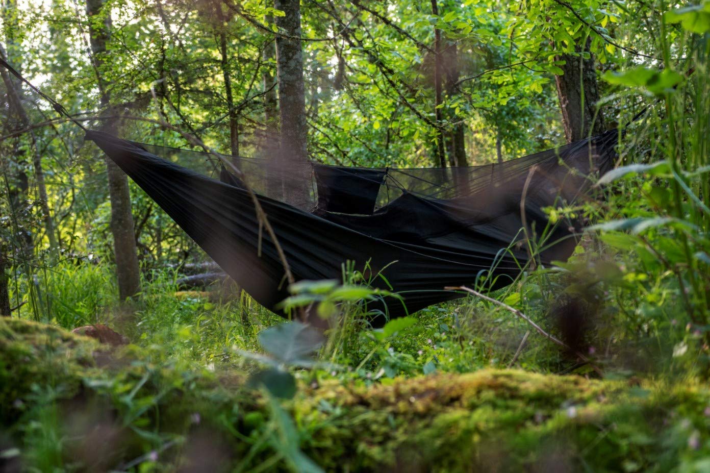 OneTigris KOMPOUND Camping Hammock with Net, Lightweight Portable Hammock with Warm Internal Cover & Tree Friendly Straps for Backpacking, Camping, Hiking, Travel, Beach, Backyard