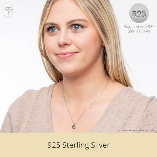 MAX + STONE 925 Sterling Silver 6mm Cushion Cut August Birthstone Peridot Solitaire Pendant Necklace for Women with 18 inch Box Chain