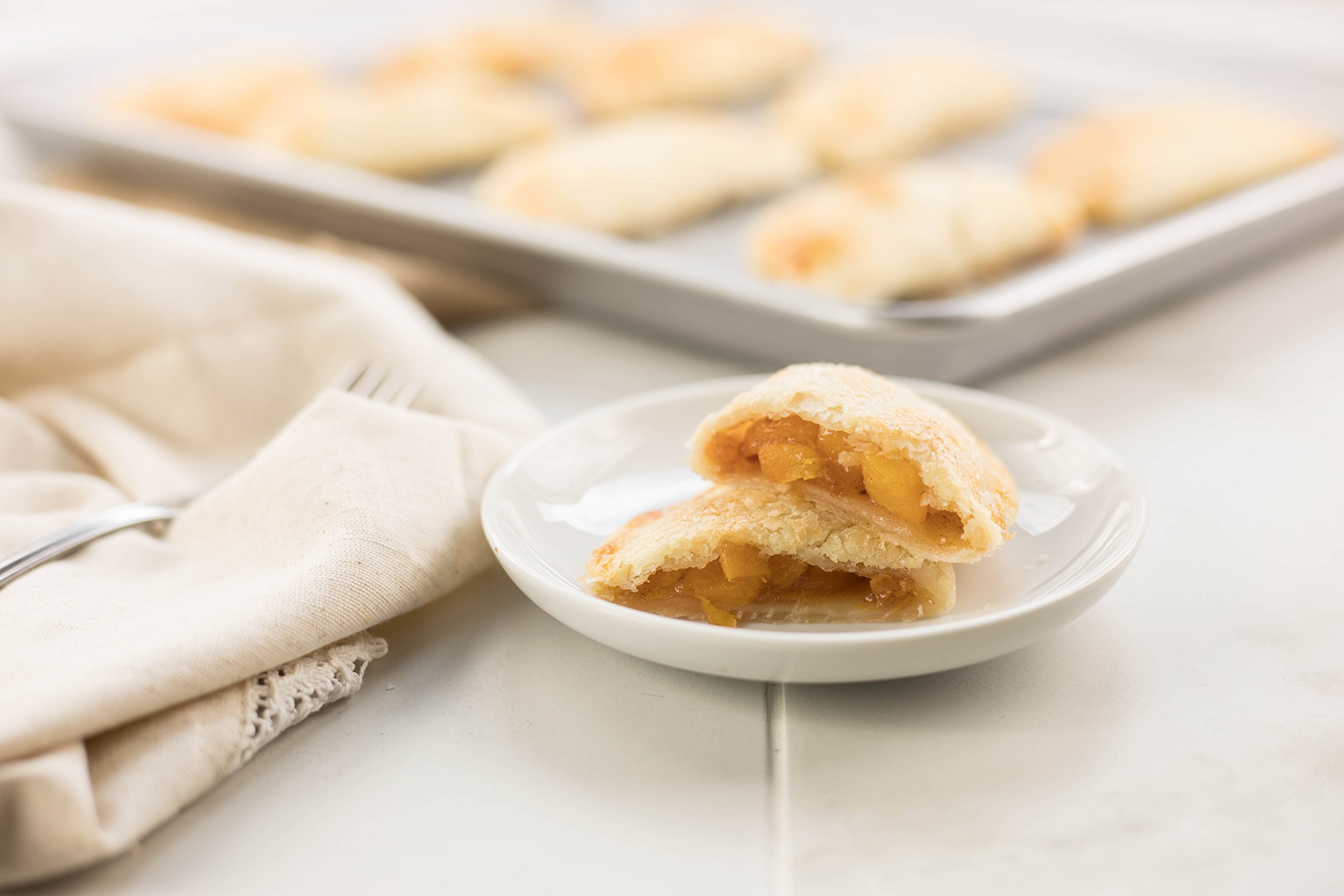 USA Pan Bakeware Half Sheet and Quarter Sheet Pans, Warp Resistant Nonstick Baking Pans