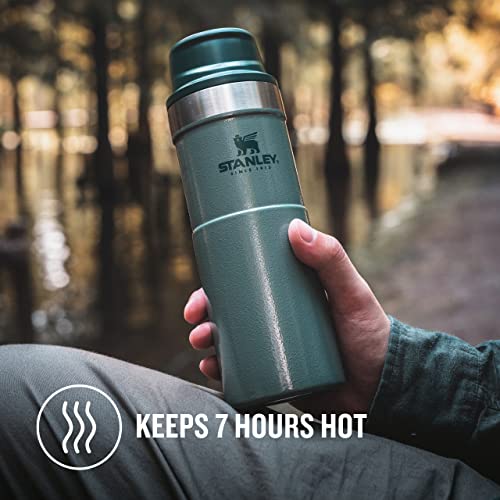 STANLEY Trigger Action Travel Mug 0.47L Hammertone Green β Keeps Hot for 7 Hours - BPA-free Stainless Steel Thermos Travel Mug for Hot Drinks - Leakproof Reusable Coffee Cups
