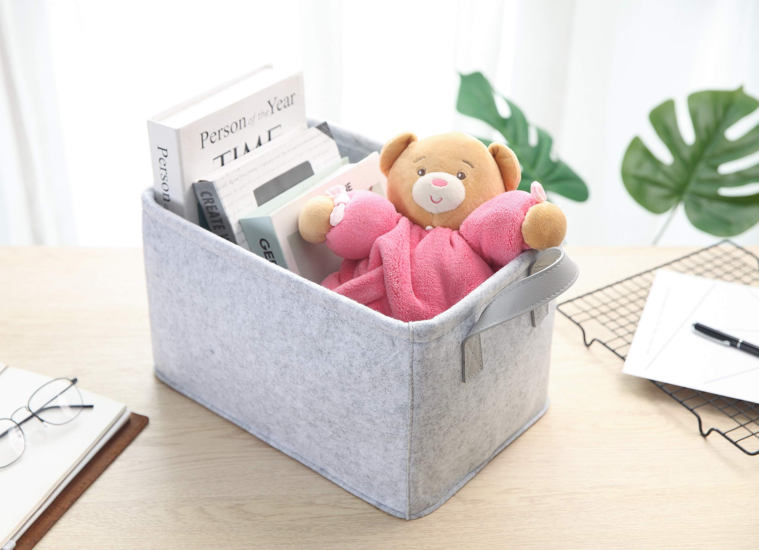 Minoisome Collapsible Storage Basket with Carry Handles Felt Fabric Storage Bin Durable Organizer for Gift Toys Shoes Clothes Towels Nursery Home Laundry Office Decorative Organizing Box(Light Grey)
