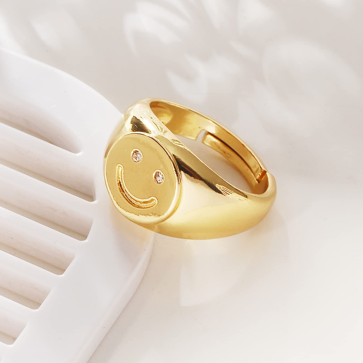 NC 5 Pcs Gold Plated Smiling Face Rings 5 Colors Y2K Cute Ring Adjustable Opening Ring Environment Friendly and Harmless