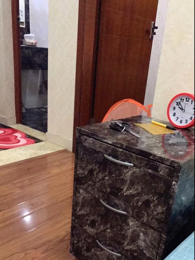 Self Adhesive Faux Brown Marble Grain Contact Paper for Kitchen Countertop Cabinets Backsplash Table Drawer Shelf Wall Crafts Projects (24 by 117 Inches)