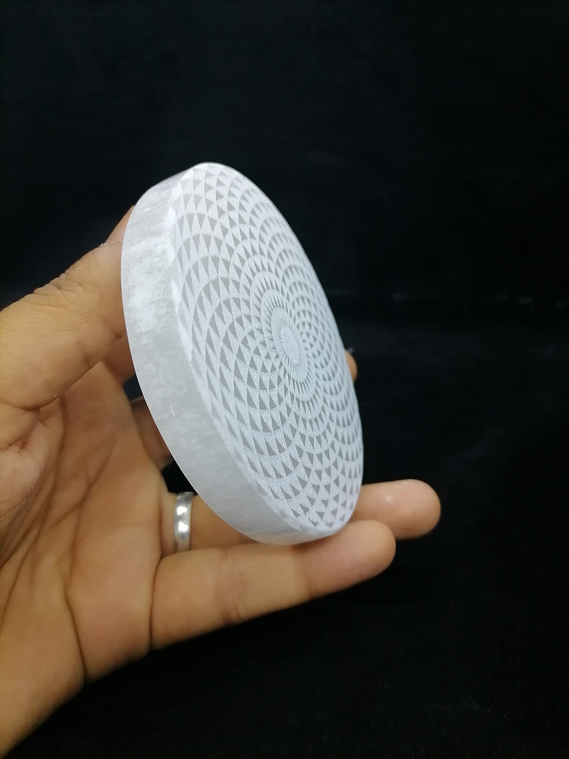 Selenite Circle Plate Laser Engraved 3D Design, Cleans and Remove Negative Energy, Size 10*10 cm 280 gr White