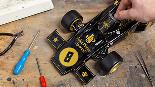 Pocher Lotus 72D John Player Special Emerson Fittipaldi 1972 British Grand Prix 1:8 Scale Diecast Model Kit HK114
