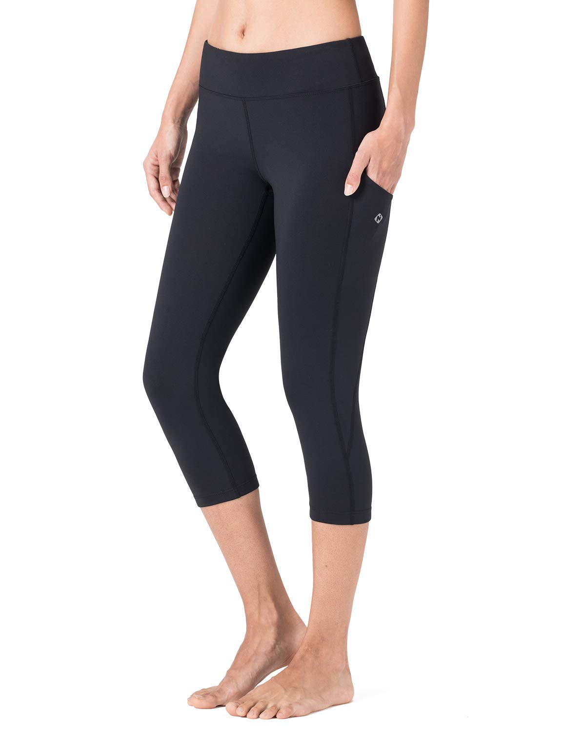 NAVISKIN Women's Yoga Running Capri Leggings Workout Outdoor Capri Pants Side Pockets Black Size L