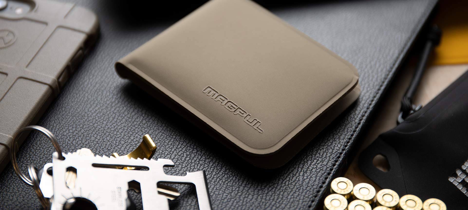 Magpul unisex-adult Polymer DAKA Bifold Tactical Minimalist Cash and Card Holder Wallet EDC Gear, Black