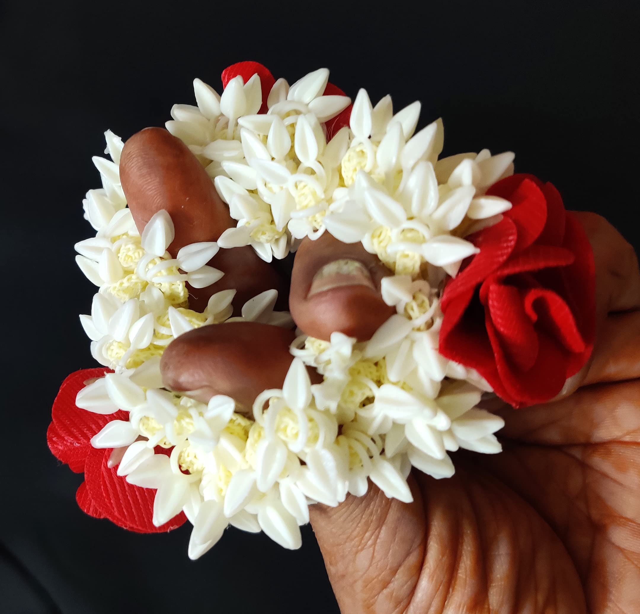 Pretty Charming Artificial Multipurpose Hair Gajra Bands (Set of 12 Gajra Bands)