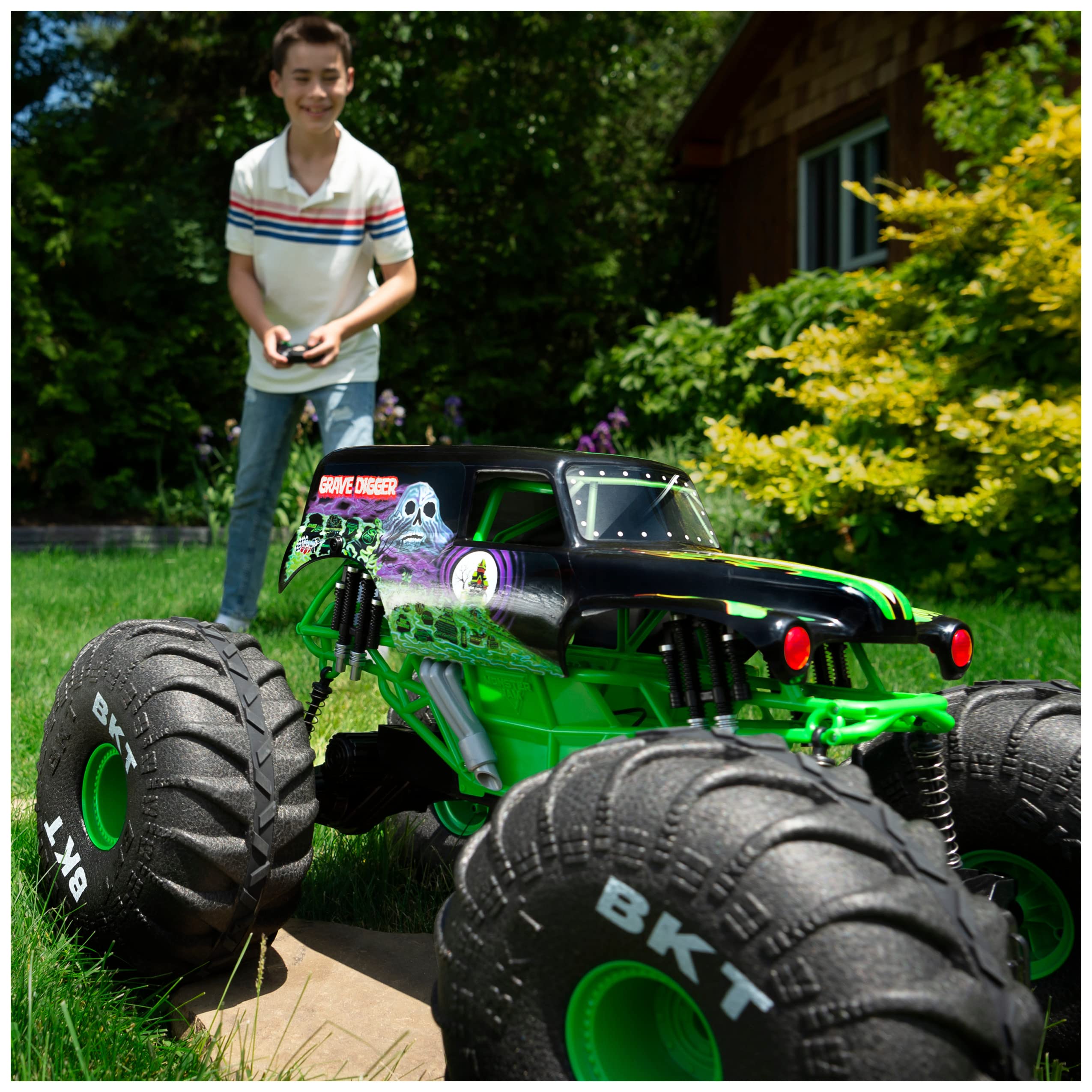 Monster Jam, Official Mega Grave Digger All-Terrain Remote Control Monster Truck, Over 2 Ft. Tall, 1:6 Scale, Kids Toys for Boys and Girls Ages 4-6+