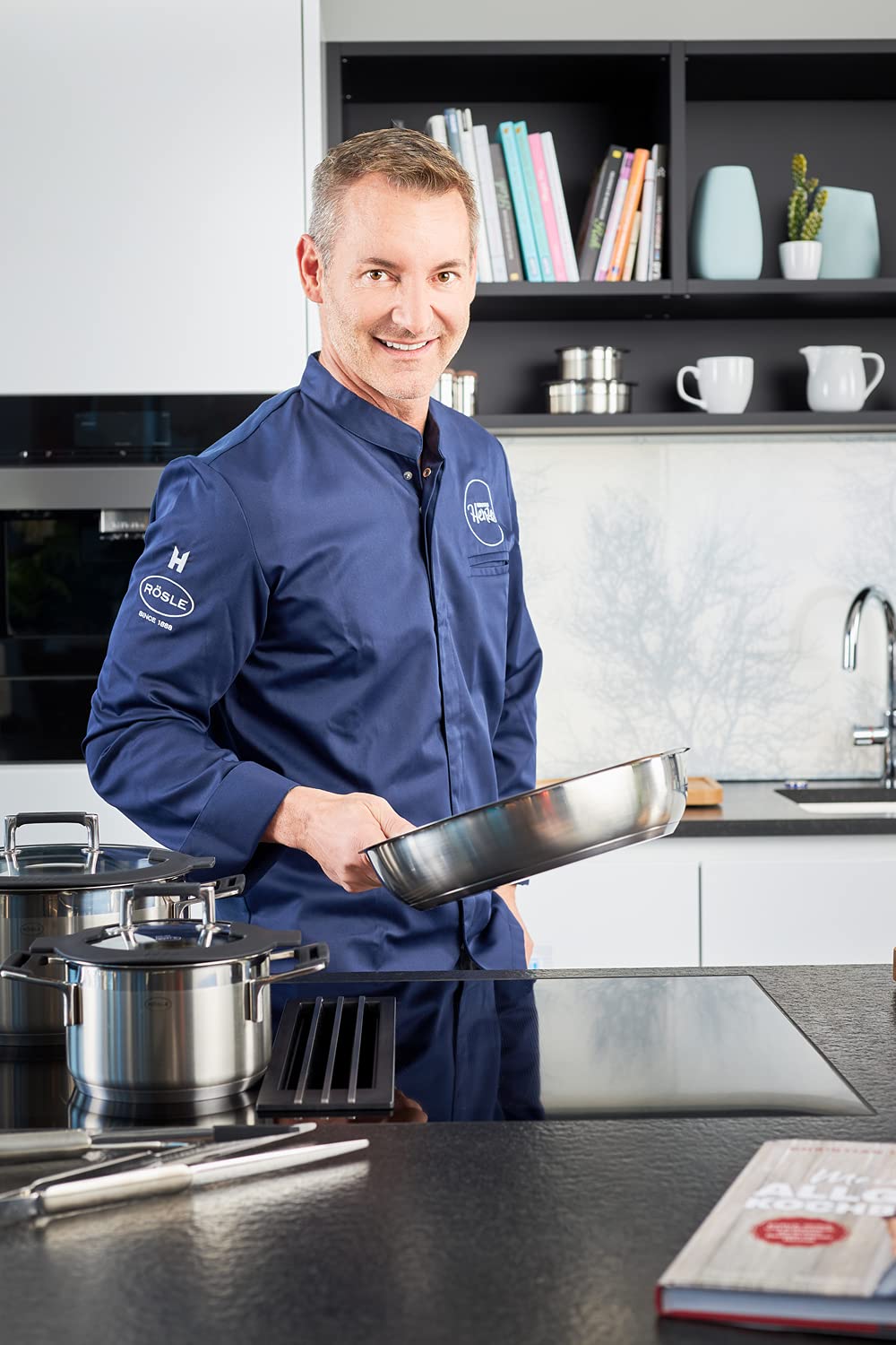 Rösle SILENCE PRO Cookware Collection 11 in. Stainless Steel Frying Pan