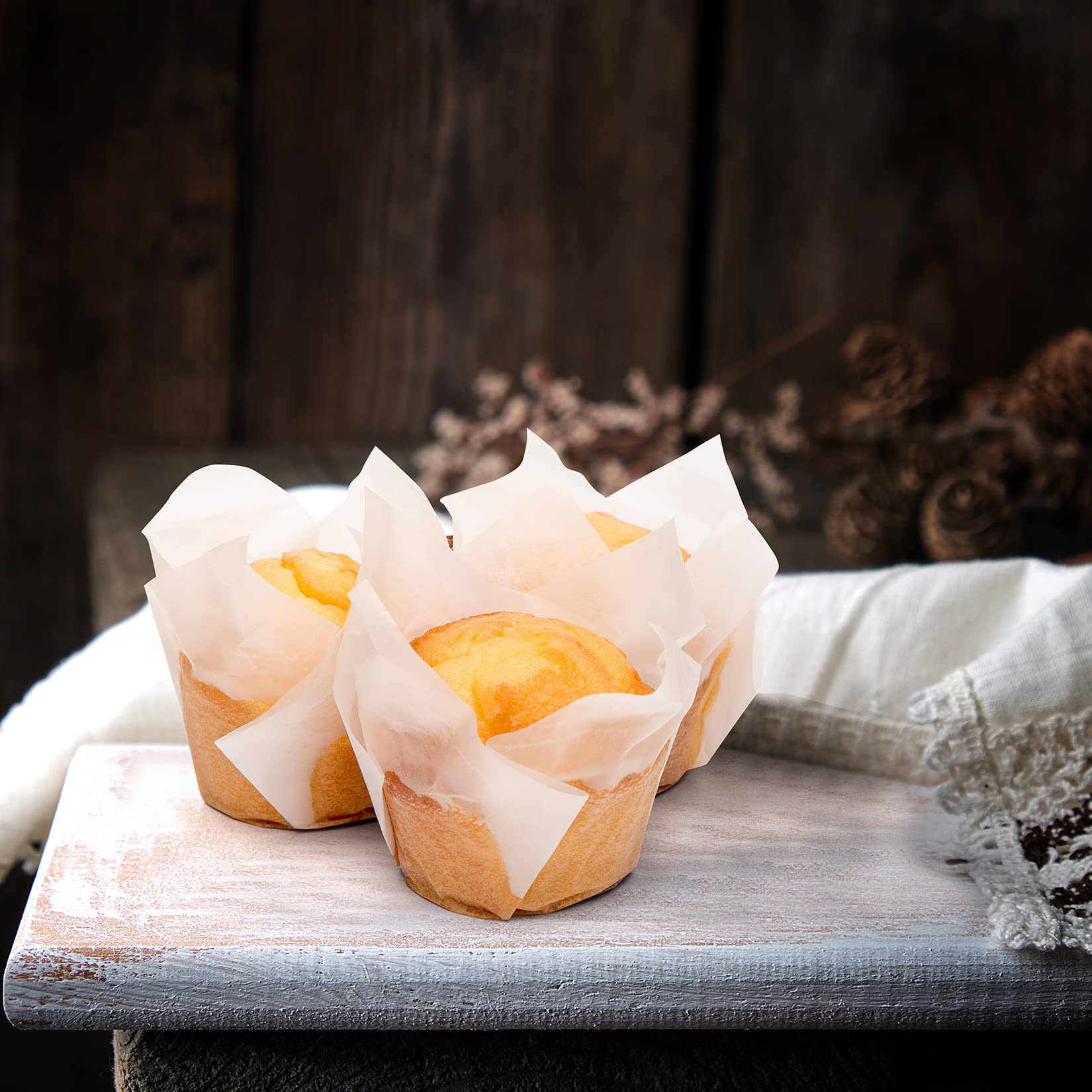 Tulip Cupcake Liners, halp·ssfm 200Pcs Muffin Baking Liners Holders Premium Baking Cups Cupcake Wrappers Christmas Cupcake Liners for Halloween Wedding Birthday Valentine Party(White)
