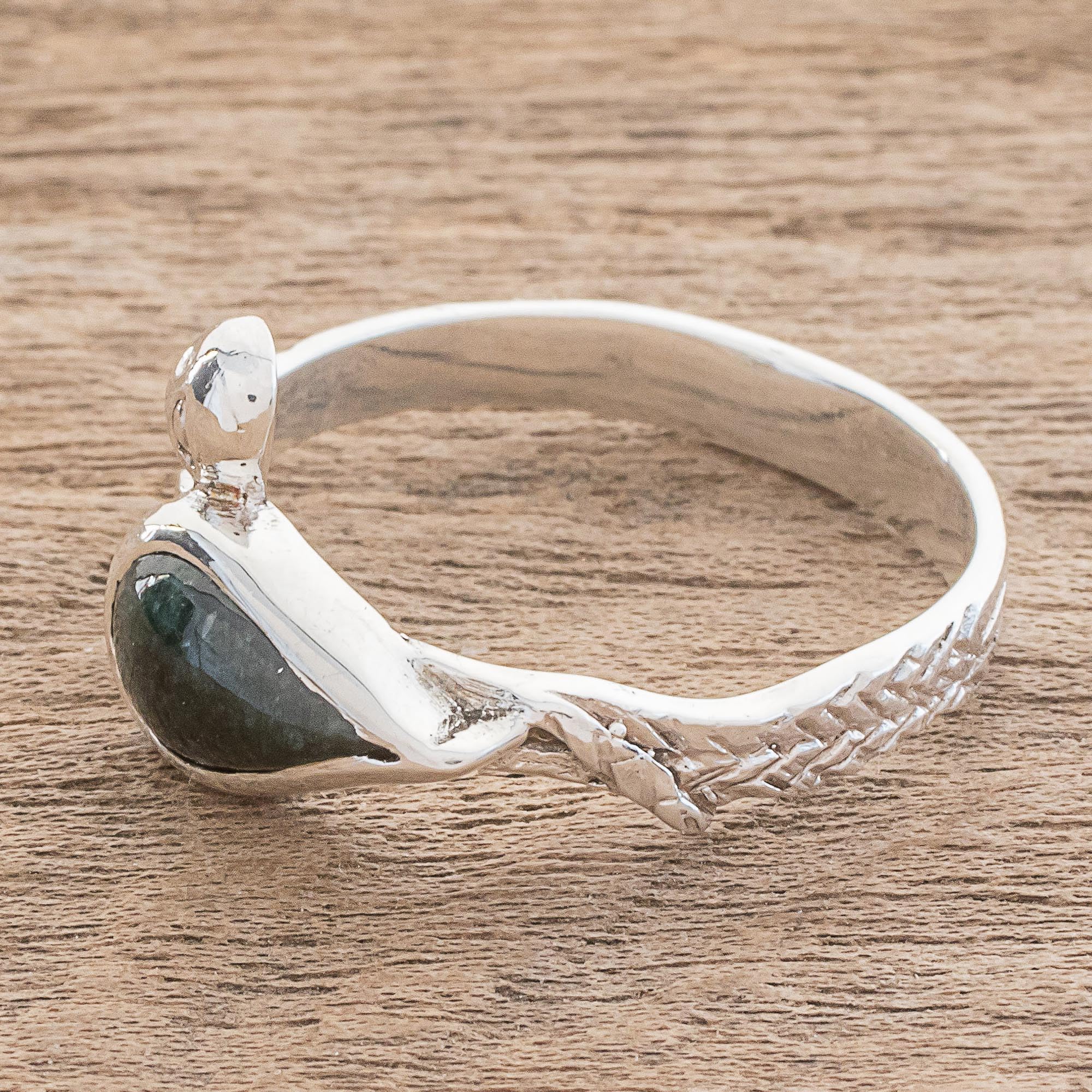 NOVICA Artisan Handmade .925 Sterling Silver Jade Band Ring Bird themed Cocktail from Guatemala Animal 'Mayan Quetzal'