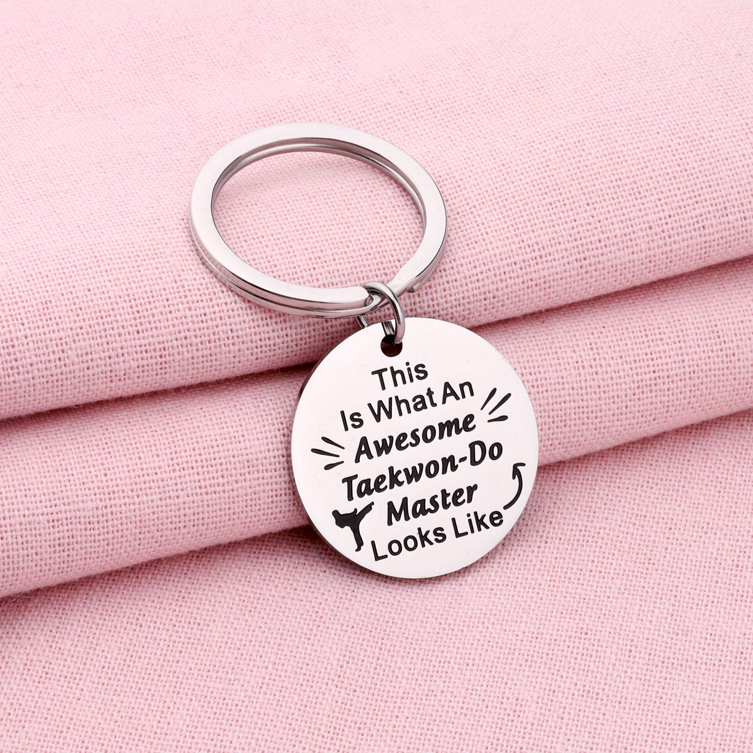 PENQI Martial Arts Jewelry Taekwondo Gift Taekwondo Lover Gift This is What an Awesome Taekwon-Do Master Looks Like Keychain Taekwondo Coach Student Gift (K-Taekwon-Do)