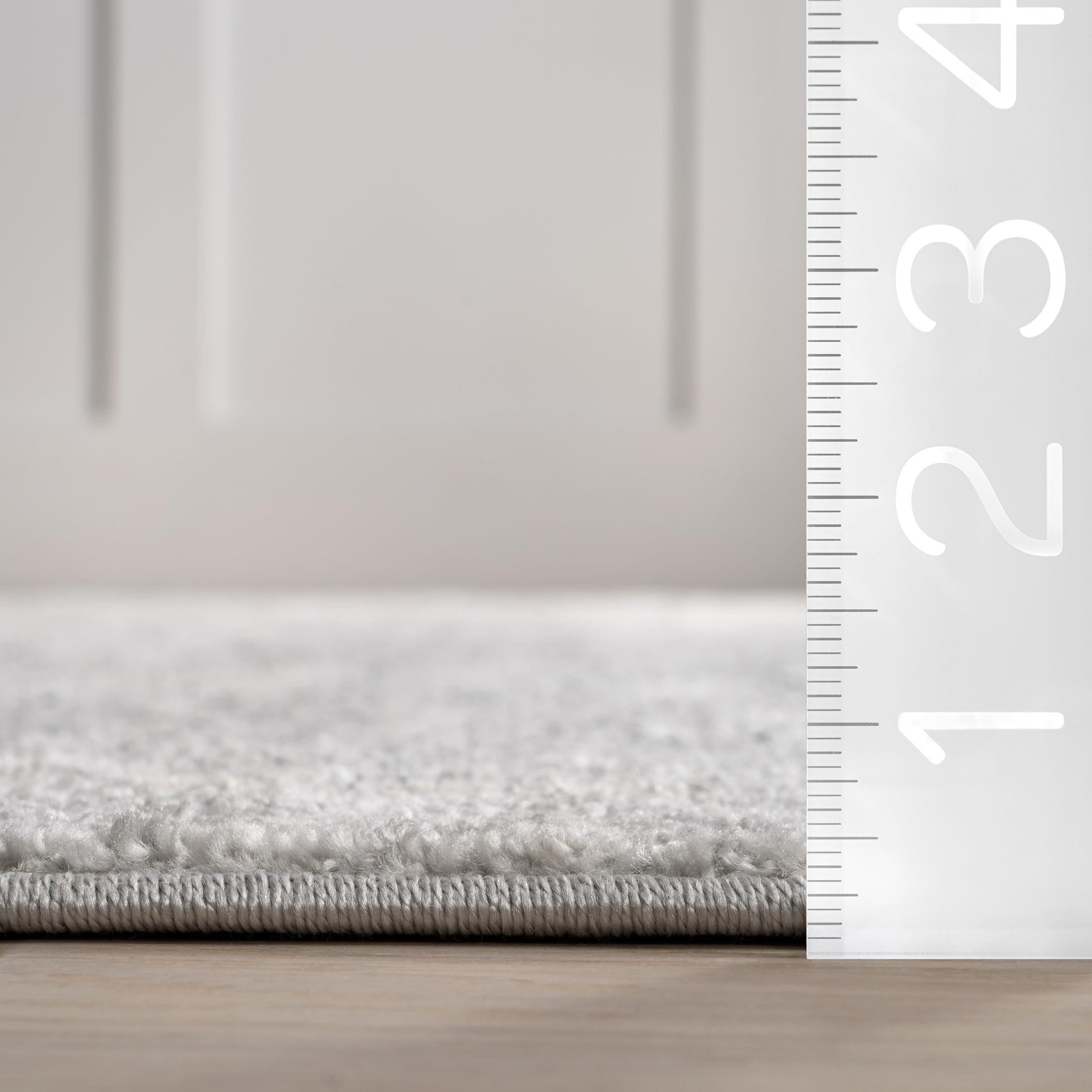 nuLOOM Gena Distressed Vintage Persian Area Rug - 2x8 Runner Rug Traditional Light Grey/Ivory Rugs for Living Room Bedroom Rug Dining Room