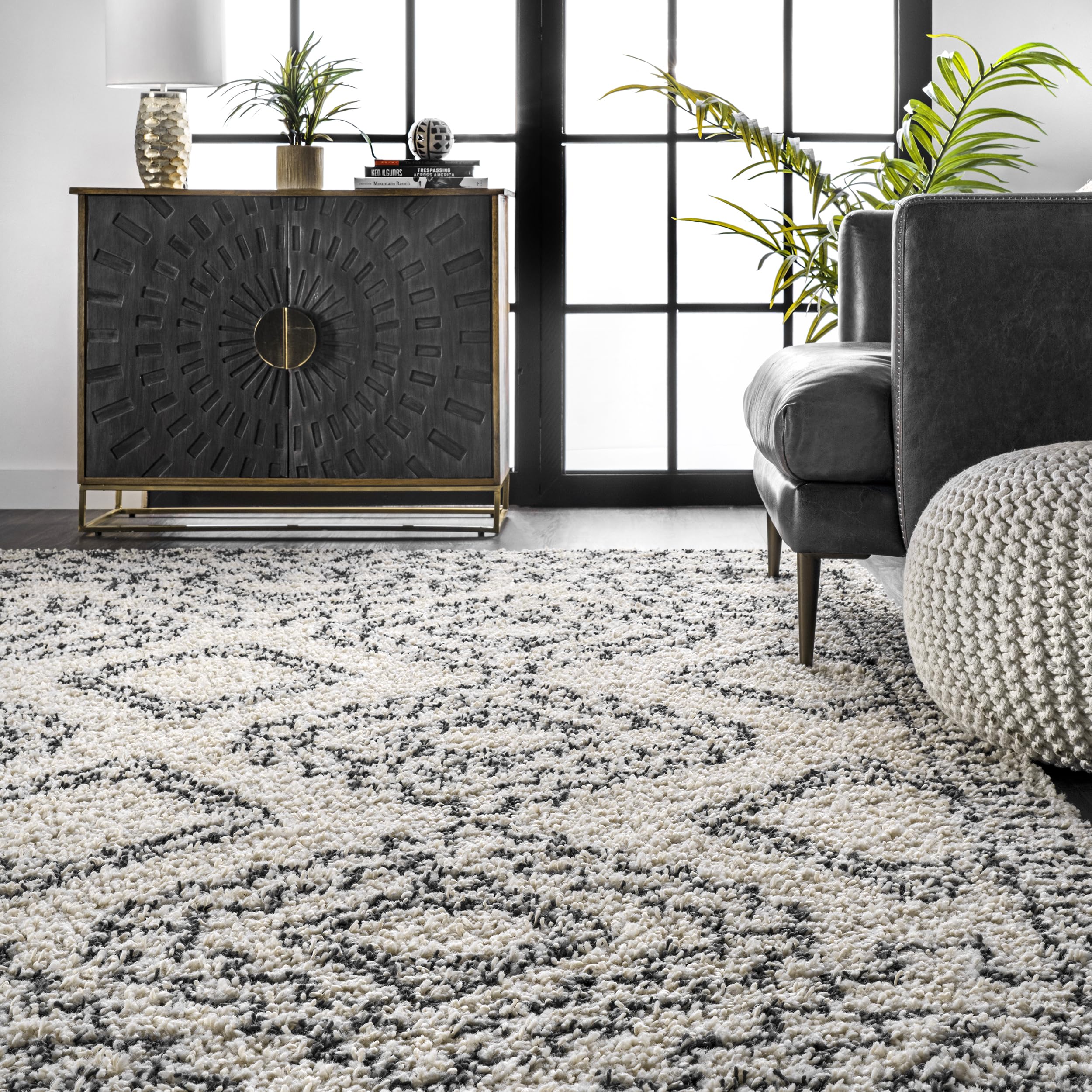 nuLOOM Lacey Moroccan Geometric Shag Runner Rug, 2' 8" x 6', Off White