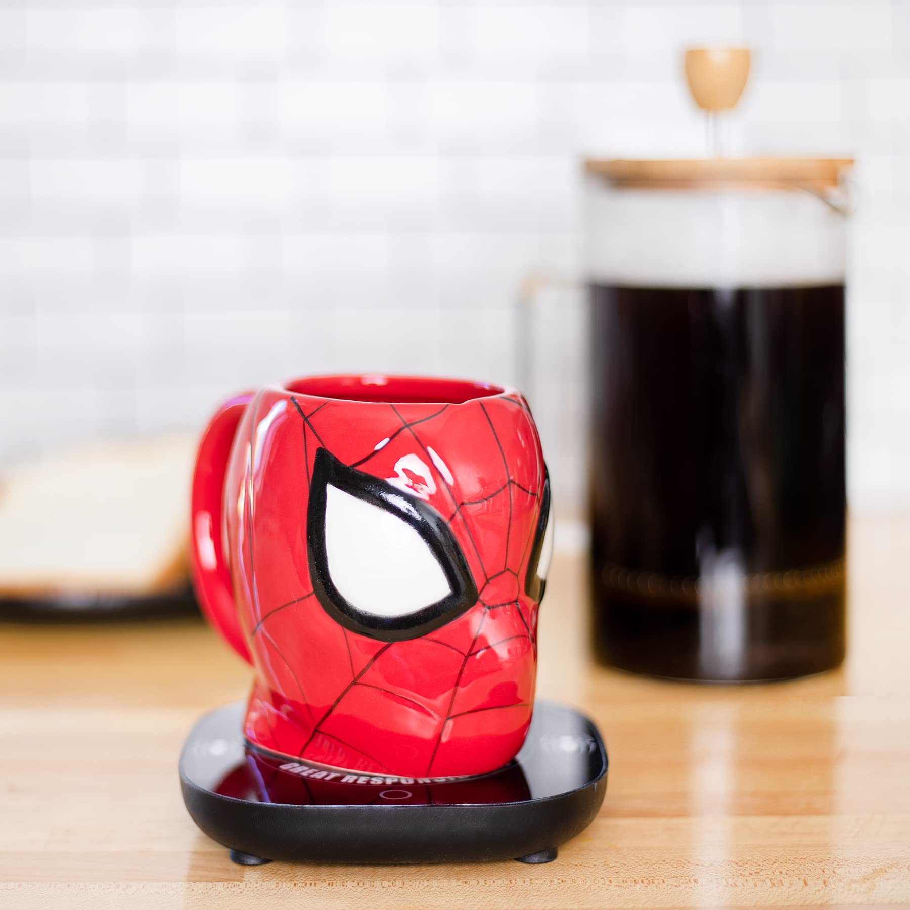 Uncanny Brands Spider-Man Mug Warmer with Spidey Molded Mug β Keeps Your Favorite Beverage Warm - Auto Shut On/Off