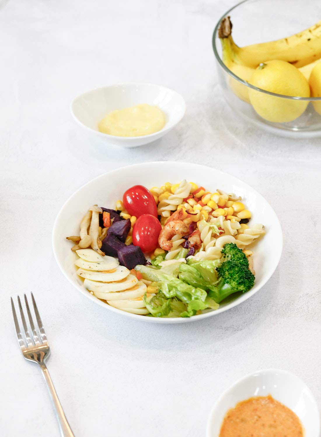 Teocera Pasta Bowls, Salad Serving Bowls Set, Wide and Shallow, 22 Ounce Porcelain Bowl, Microwave and Dishwasher Safe - Set of 6, White