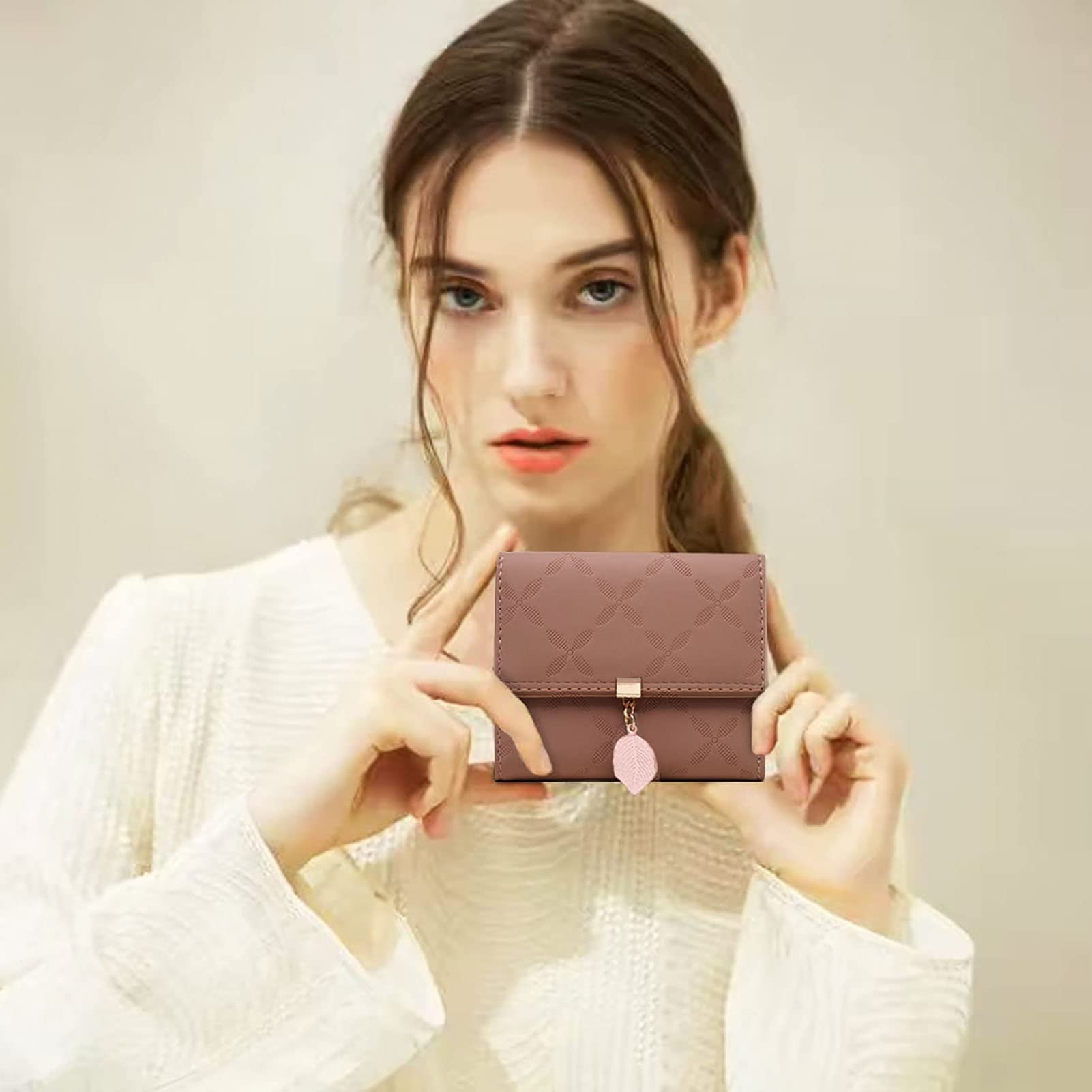 YLFERIF Small Wallet Women Leaf Pendant Womens Wallet Trifold Thin Wallet for Women Coins Zipper Pocket With ID Window Small Size Grey (Pink)