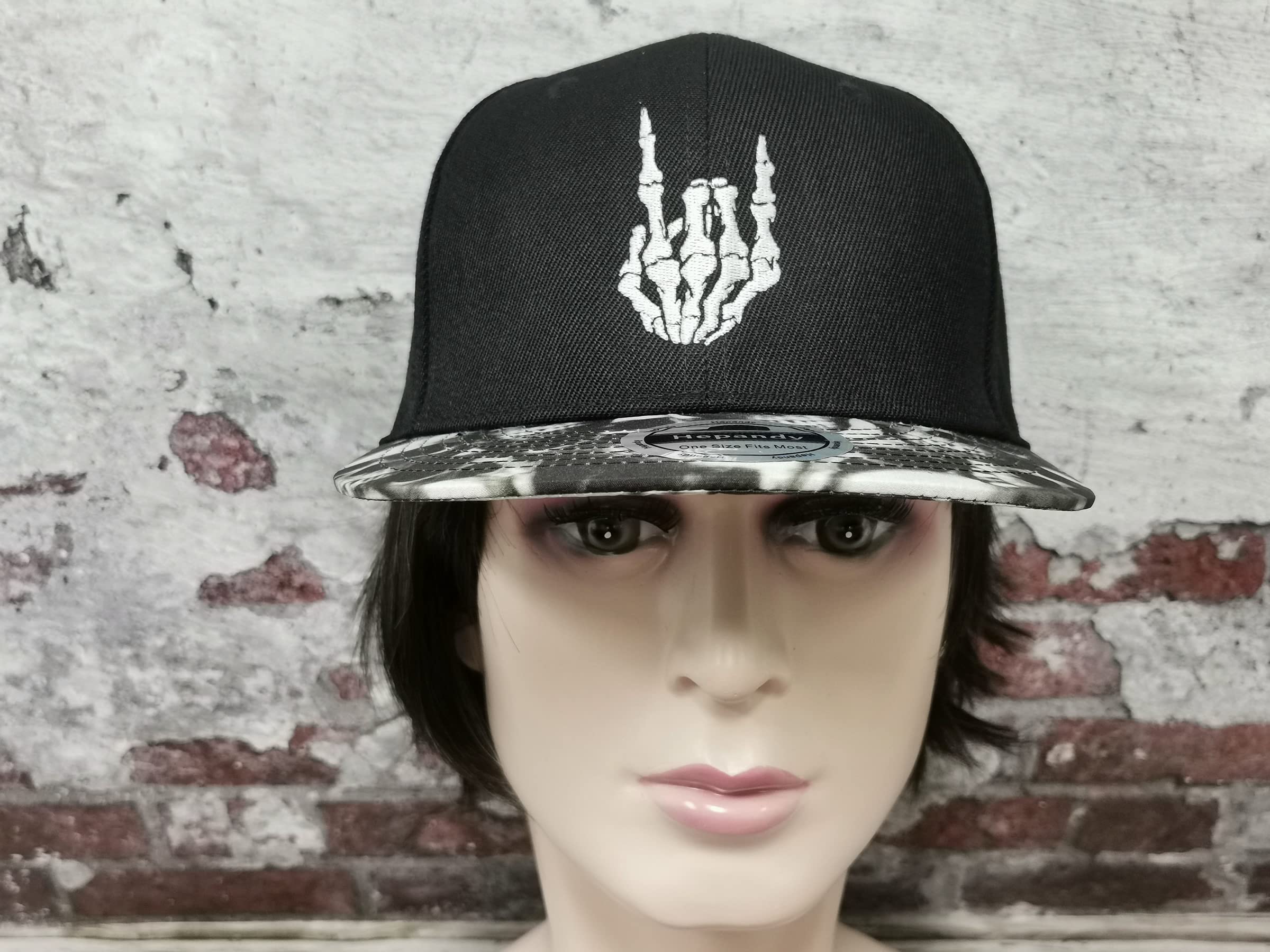 Rock N Roll Skeleton Hand Flat Bill Hat for Men Embroidered Skull Hats Snap Back Hat Snapback Baseball Cap Unisex Cool Hat
