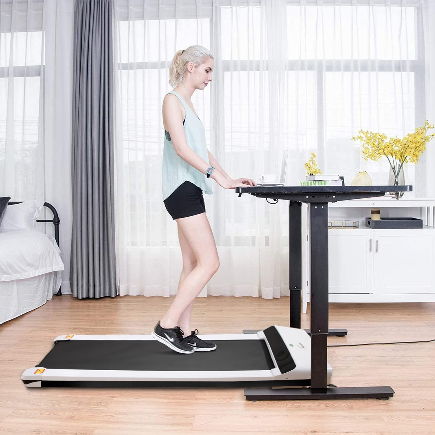 Portable Treadmill Under Desk Walking Pad Flat Slim Treadmill with LDE Display & Sport APP, Running Machine for Apartment and Small Space Without Assembling (Color : White)