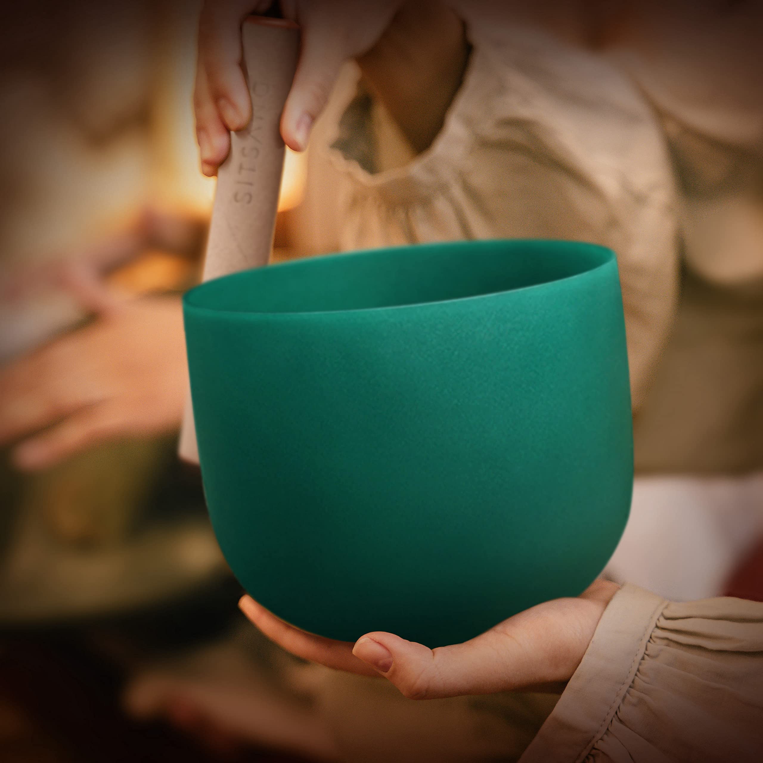 SITSANG Green F Note Crystal Singing Bowl Heart Chakra 7 inch with Sponge Padded Singing Bowl Tank and Singing Bowl Rubber Mallet and Suede Striker