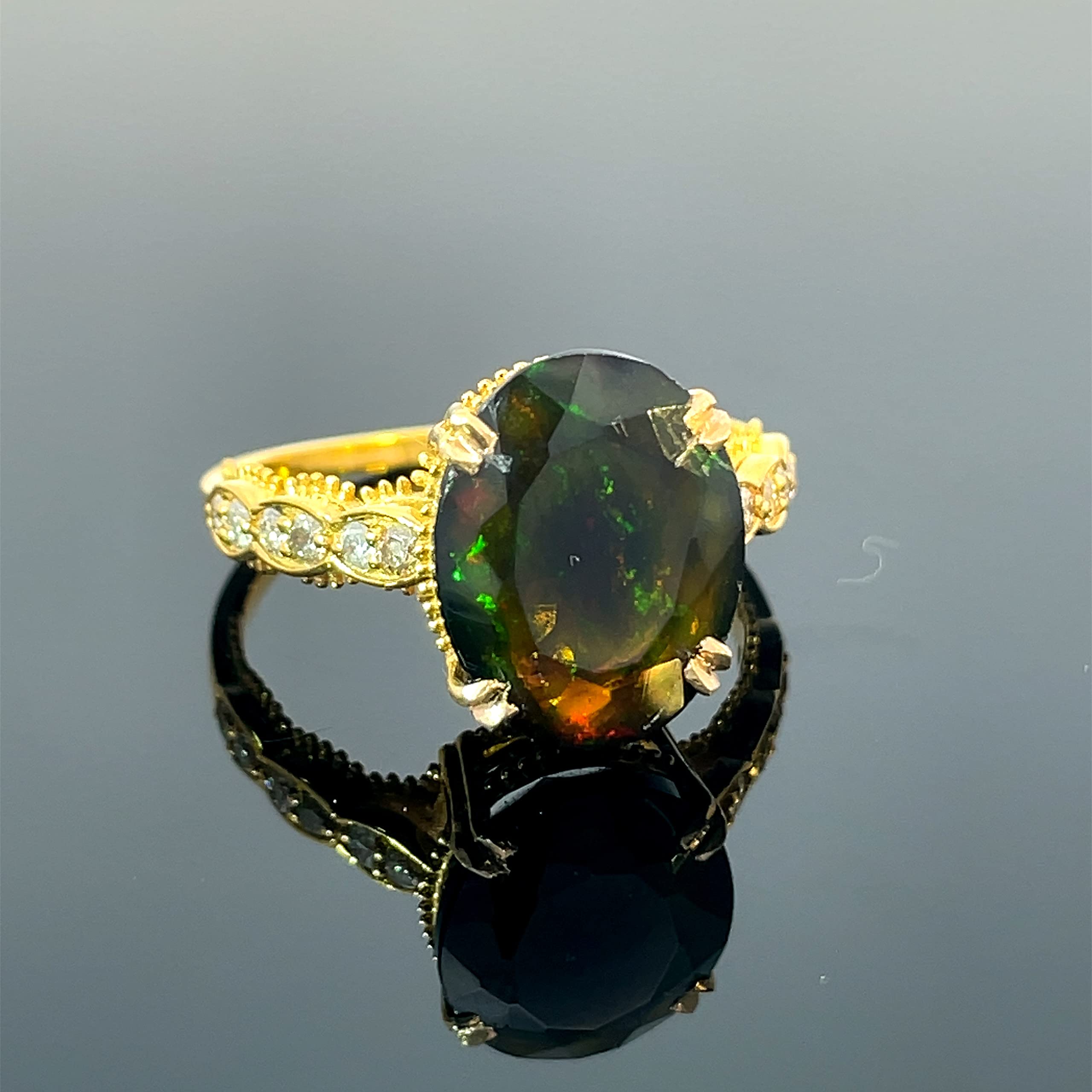 Sametrue Jewels Black Fire Opal Ring in 14k Gold, Black Oval Ring (yellow-gold, 8.5)