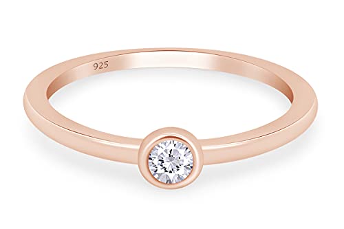 SAVEARTH DIAMONDS 2.5MM Round Cut Lab Grown Diamond Bezel Set Solitaire Stackable Engagement Ring In 14k Rose Gold Over Sterling Silver (0.07 Cttw) Ring Size-7.5