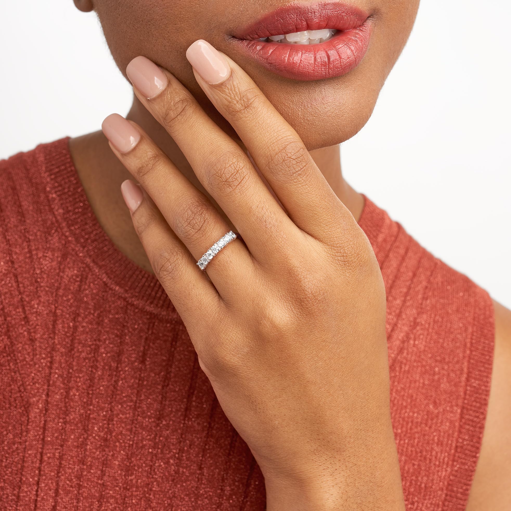 MORGAN & PAIGE 925 Sterling Silver Ring for Women with Round Cubic Zirconia Stones, Platinum/Yellow Gold/ Rose Gold Plated 7 Stone Prong Setting, Stackable Round Engagement Ring, Jewelry for Wedding, Anniversary, Birthday