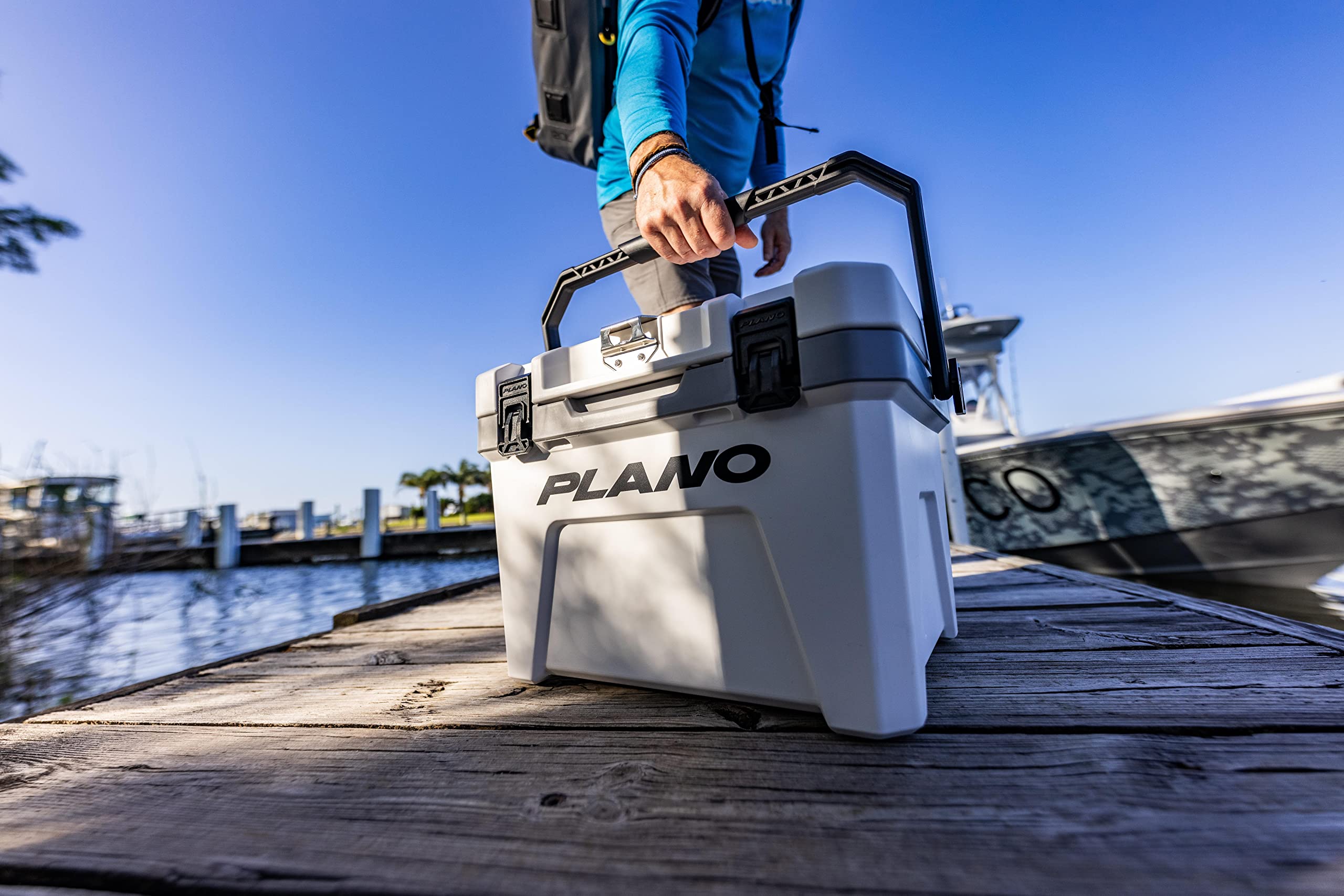 Plano Frost 21-Quart Hard Cooler, Includes Dry Basket, Small, White and Black, Durable, Insulated Ice Chest for Camping, Fishing, and Tailgating