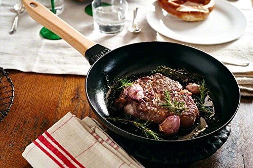 STAUB Frying Pan with Wooden Handle Diameter 20 cm,Black