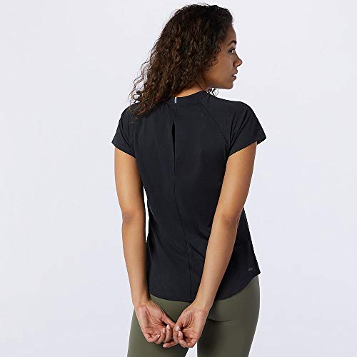 New Balance Women's Q Speed Fuel Jacquard Short Sleeve, Black, Large