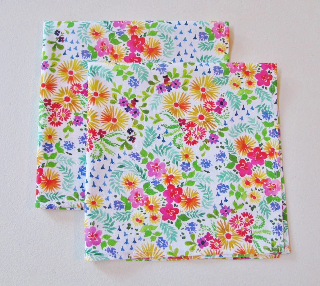 Springtime Flowers Tea Towels (Set of 2) 100% Cotton 28" x 18" Made In USA Multi-Colored Floral Print