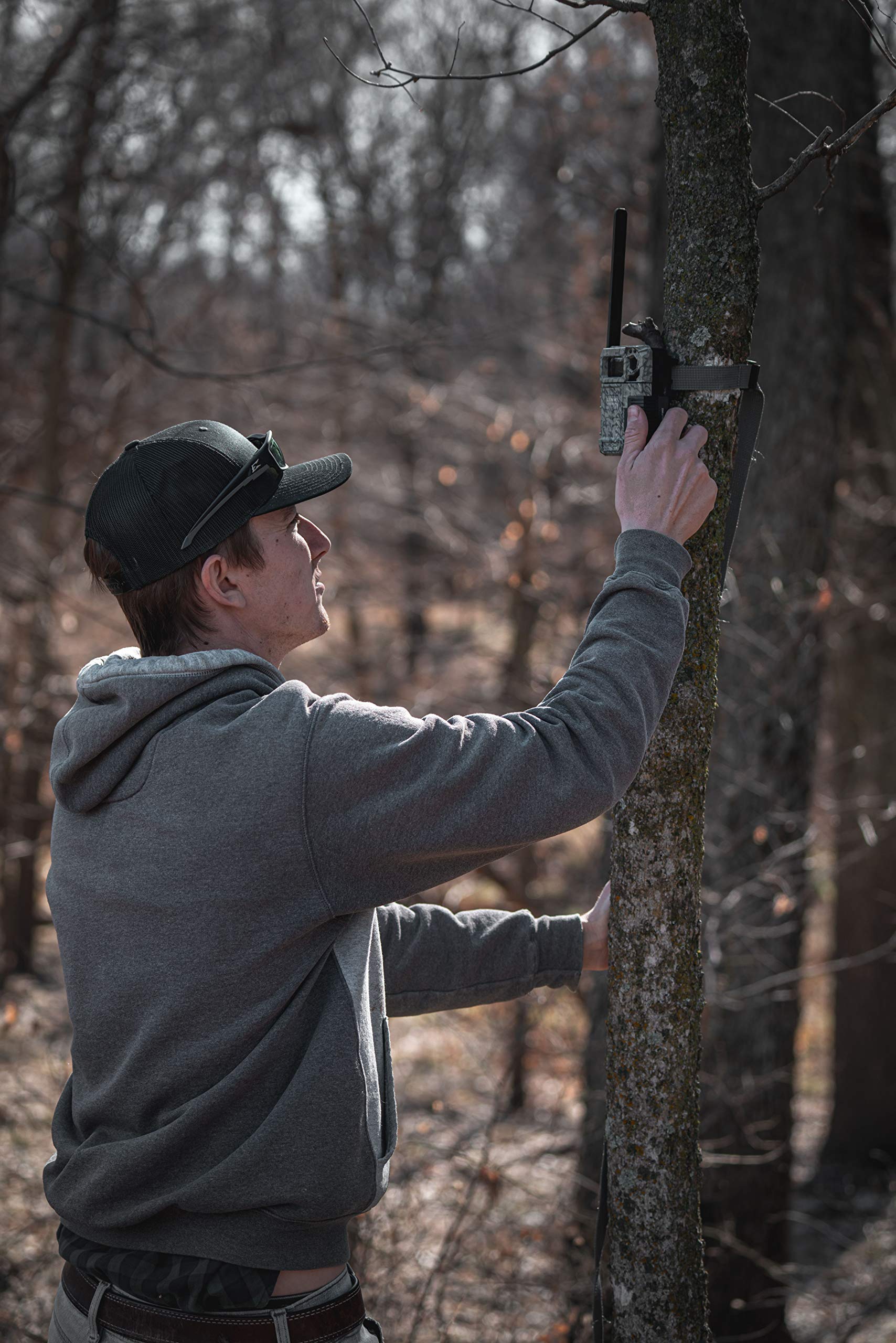 SPYPOINT Link-Micro-LTE Cellular Trail Camera with Bundle Options (Link-Micro-LTE-V, 4 PK)