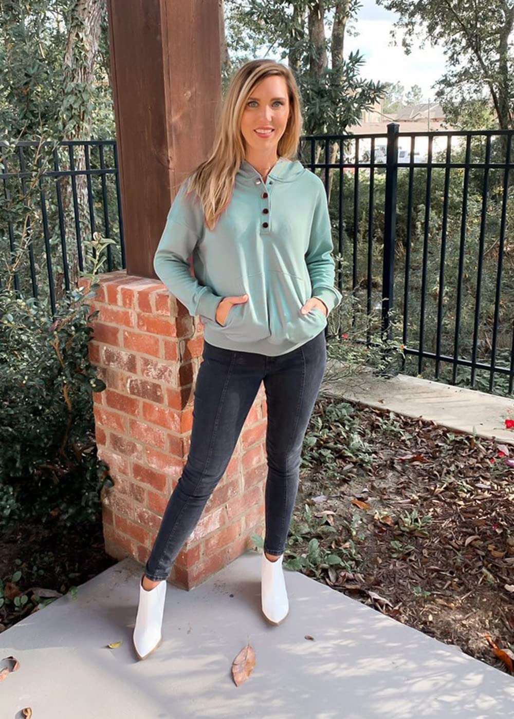 PRETTYGARDEN Women's Button Down Hoodies Long Sleeve Casual Drawstring Pullover Sweatshirts With Pockets(Large,Mint Green)
