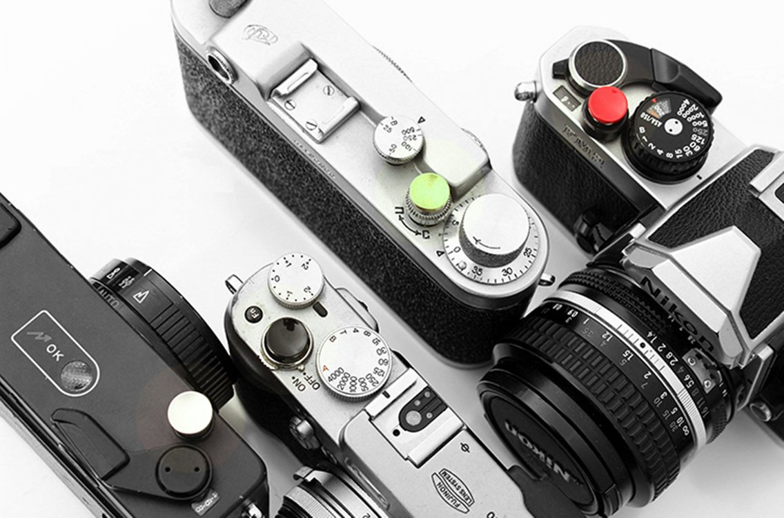 LXH 2 Pack (Red+Silver) Camera Concave Soft Metal Shutter Release Button Brass for Fujifilm X100F X-T20 X-PRO2 XPRO-1 X30 X100T X100S X-E2 X-E2S X-T10 STX-2 for Leica M3 M6 M7 M8 M9 M-E Olympus Pen-F