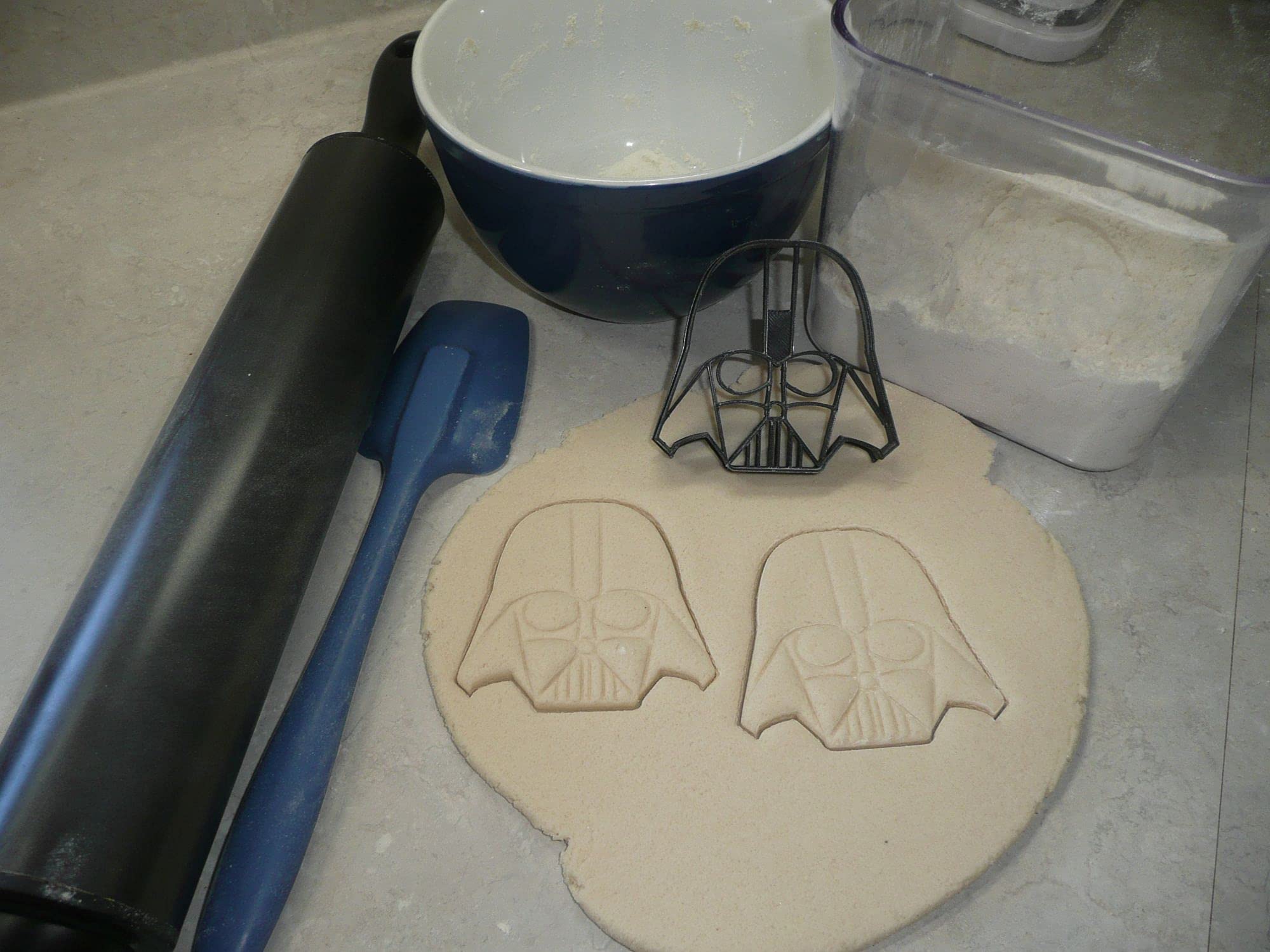 YNG DARTH VADER HEAD HELMET STAR WARS MOVIE CHARACTER COOKIE CUTTER 3D PRINTED MADE IN USA PR4131 Black