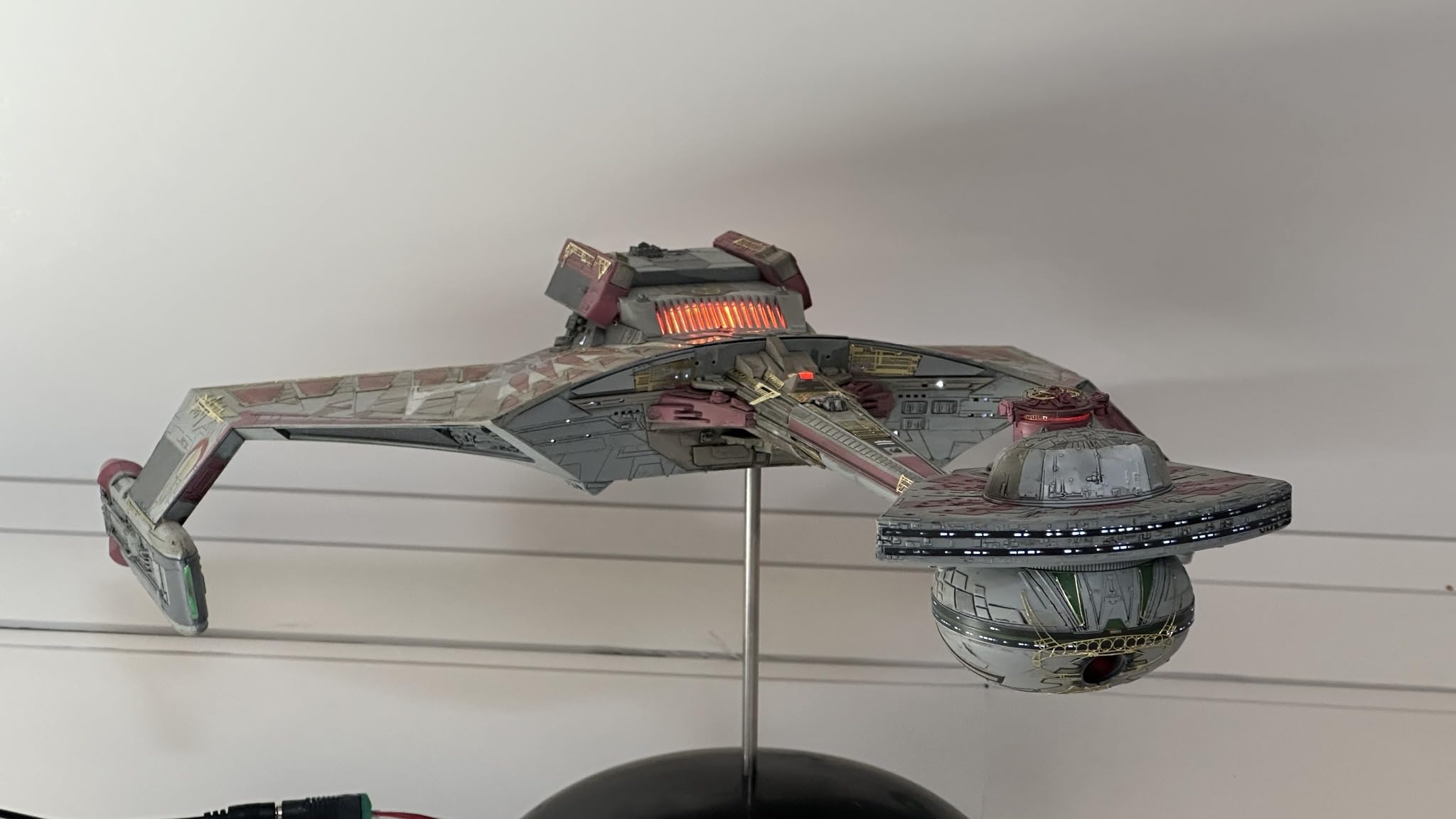 Polar Lights Star Trek 6: The Undiscovered Country Klingon Kronos One 1:350 Scale Model Kit