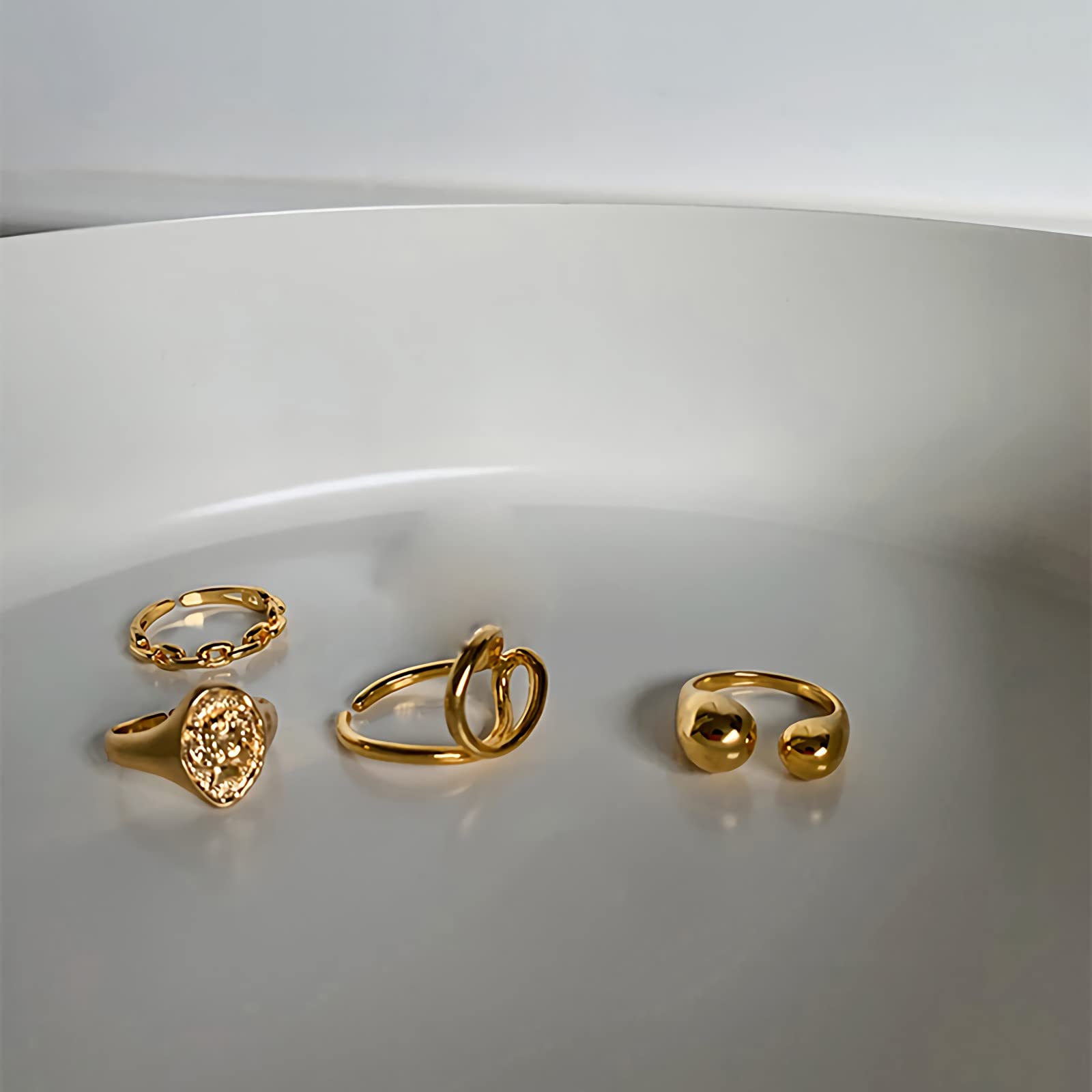 SLOONG 4 Pcs Chunky Chain Rings Set Open Ring 14k Gold Plated Ring Braided Twisted Signet Ring Stacking Band Ring Trendy Minimalist Statement Jewelry for Women Men Adjustable
