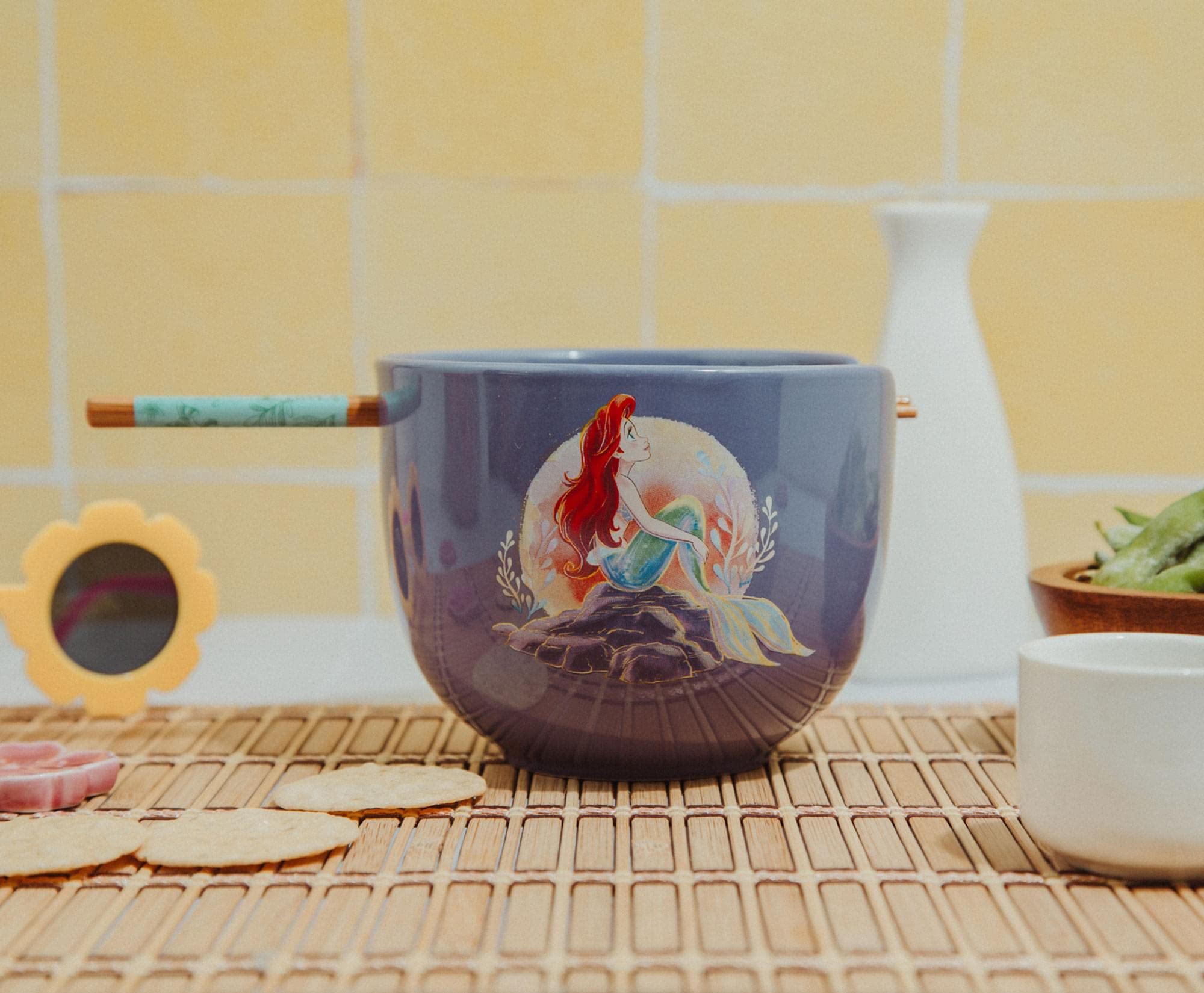 Silver Buffalo Disney The Little Mermaid Ariel 20-Ounce Ceramic Ramen Bowl and Chopstick Set
